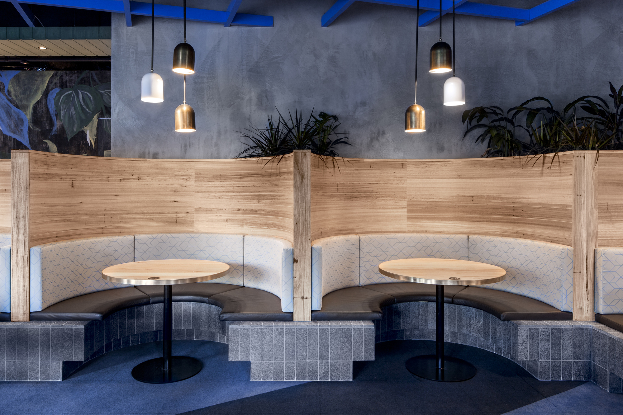 Gallery of Hightail Bar / Technē Architecture and Interior Design - 4