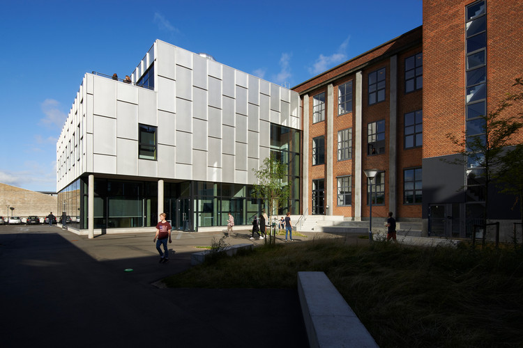 Aarhus Gymnasium / Cubo Arkitekter | ArchDaily