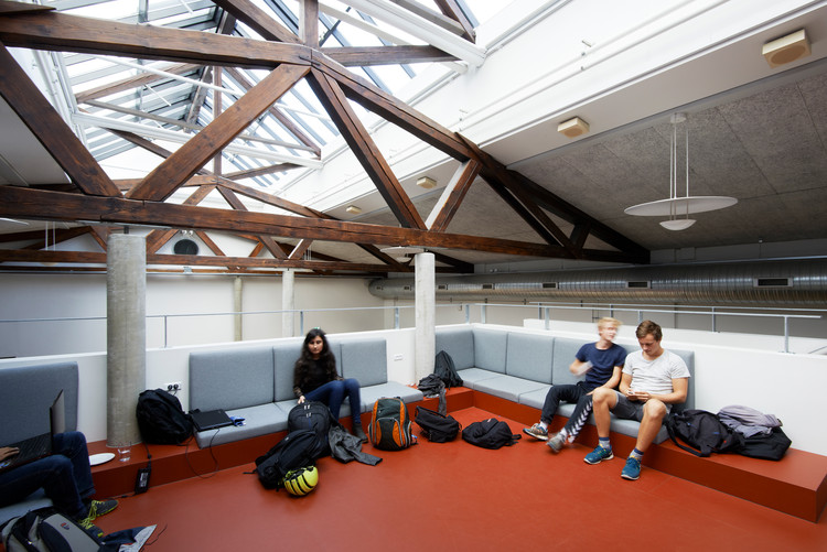 Aarhus Gymnasium / Cubo Arkitekter | ArchDaily