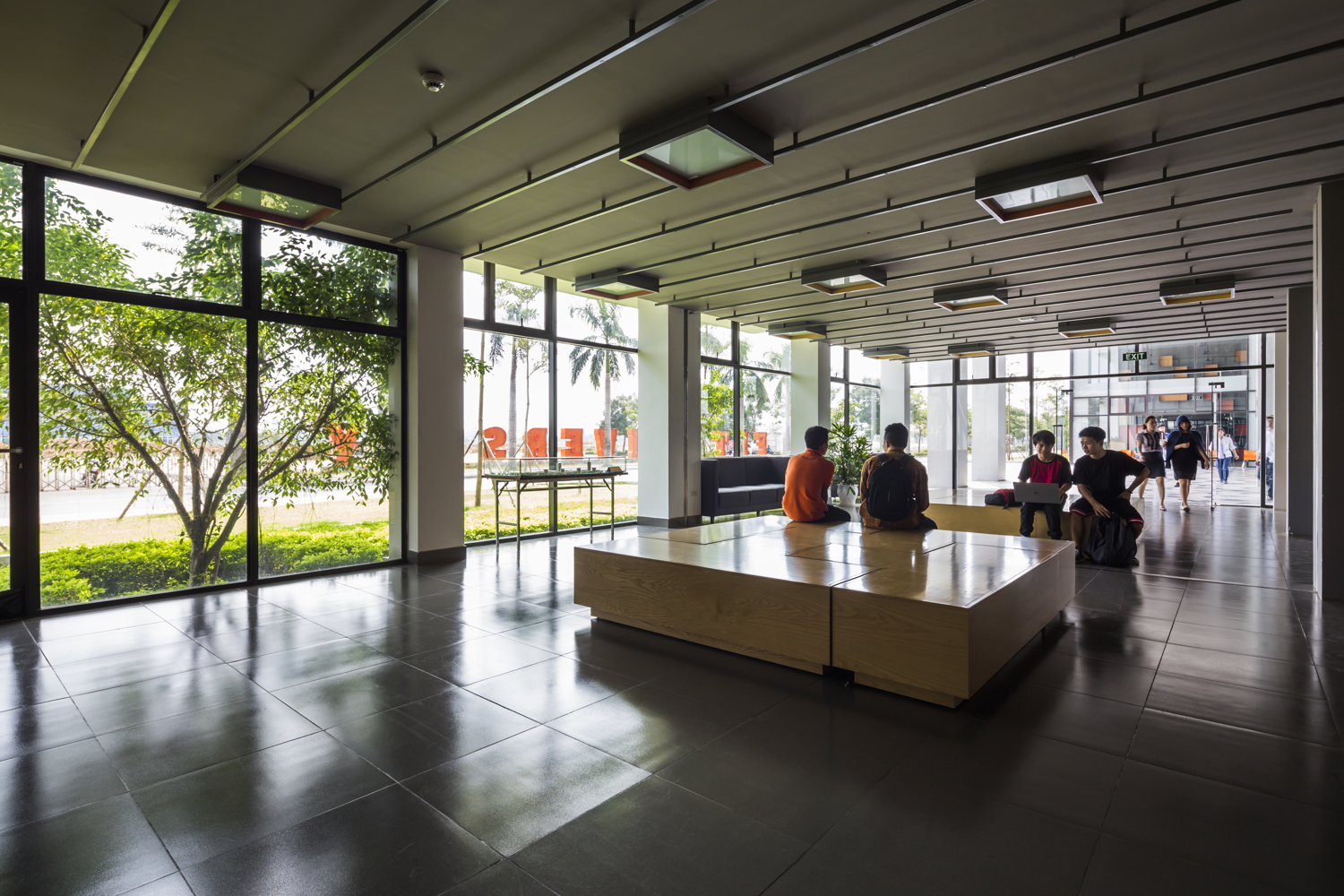 Gallery of FPT University Administrative Building / VTN Architects - 9