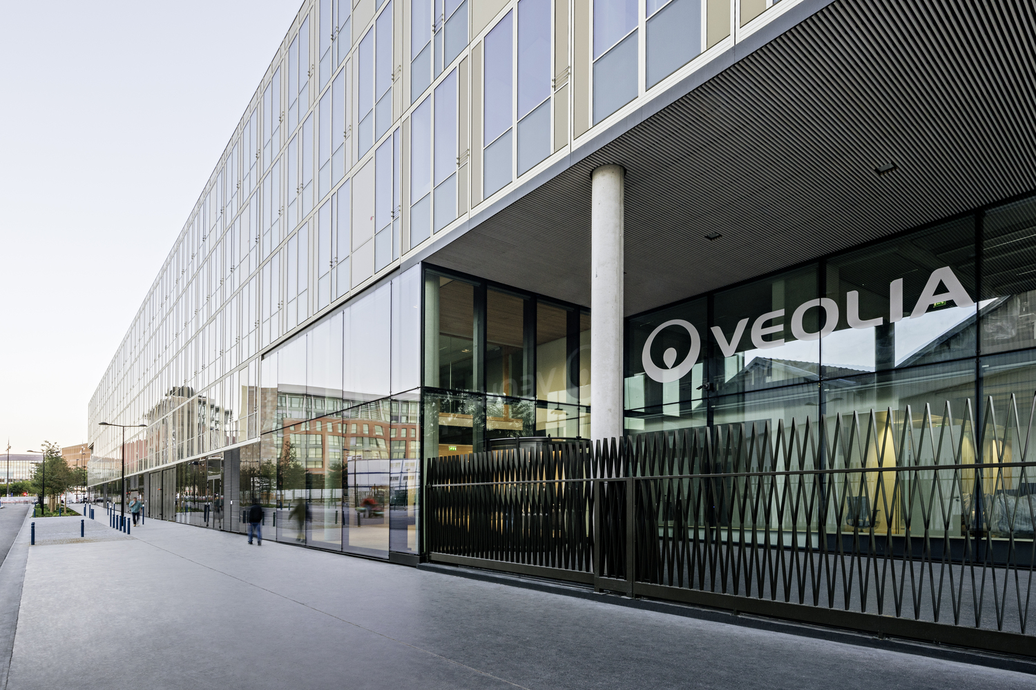 Gallery of VEOLIA Headquarters / Dietmar Feichtinger Architectes - 12