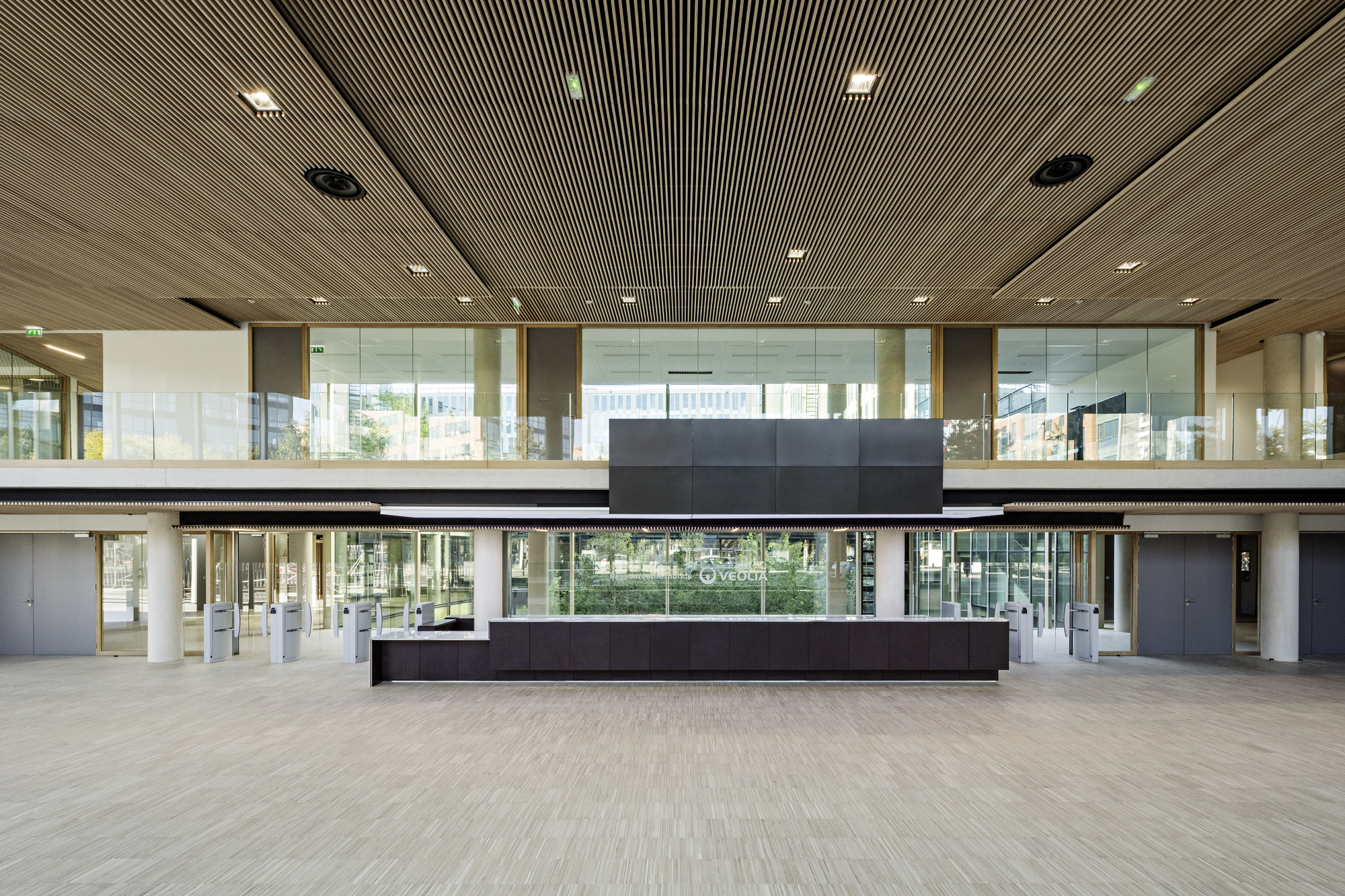 Gallery of VEOLIA Headquarters / Dietmar Feichtinger Architectes - 6