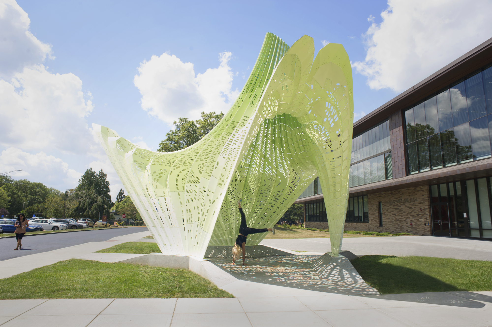 Gallery of HYPARBOLE / MARC FORNES / THEVERYMANY - 5