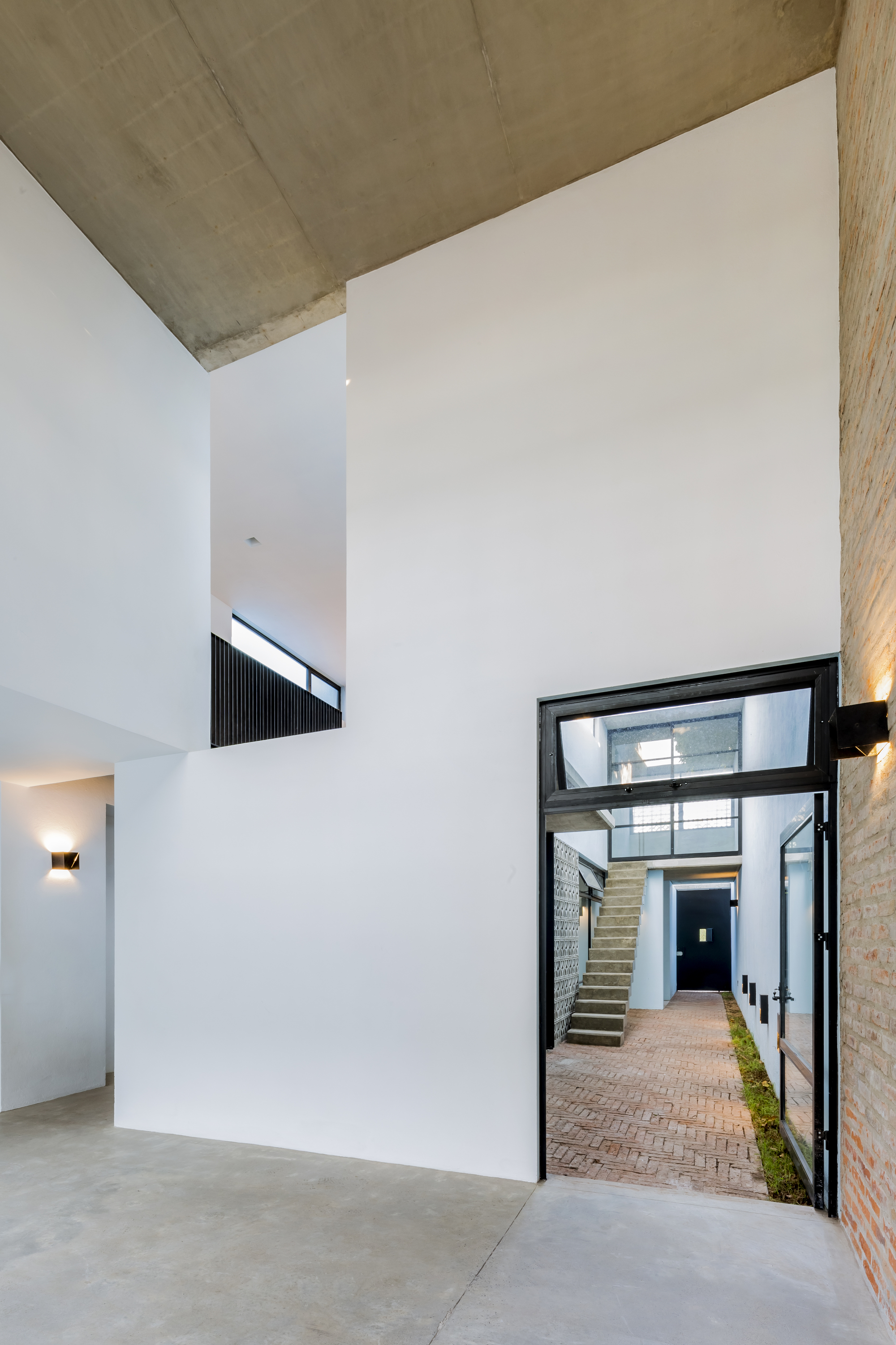 Galeria de Casa Azul / Delfino Lozano - 11