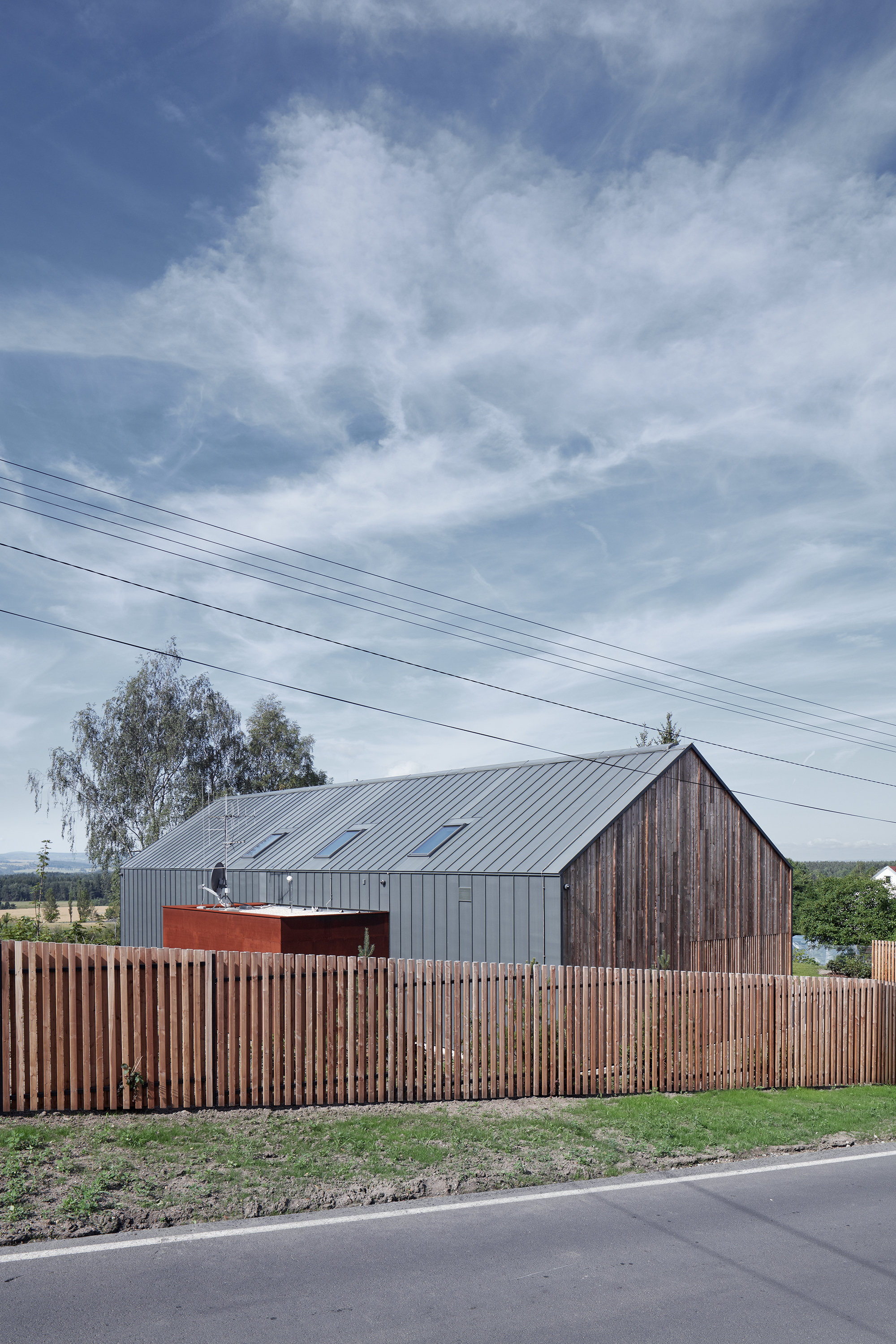 Gallery of ENGEL House / CMC architects - 22