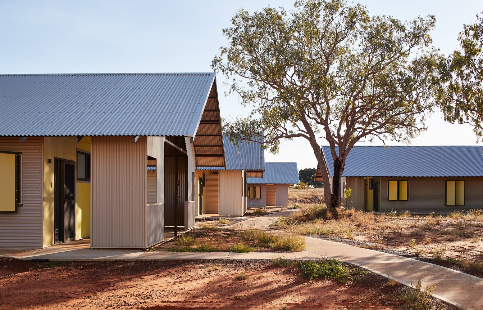Gallery of Fitzroy Crossing Renal Hostel / iredale pedersen hook ...