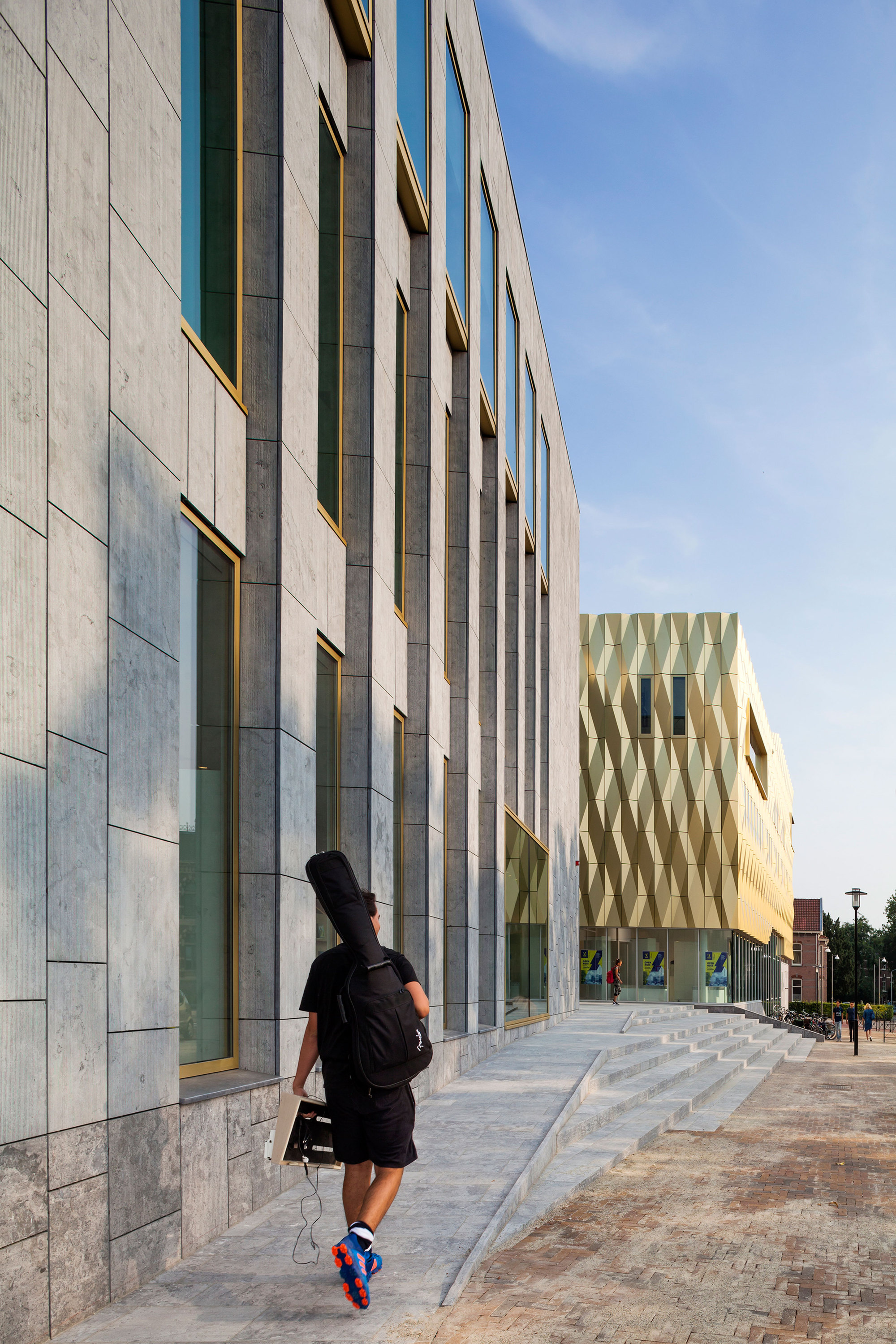 Gallery of Zinder Cultural Center / De Zwarte Hond - 2