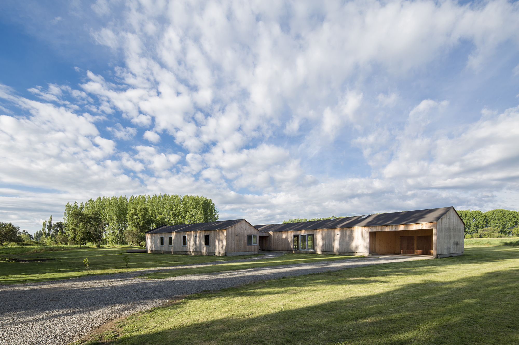 Gallery of Camilo House / Ignacio Correa - 7