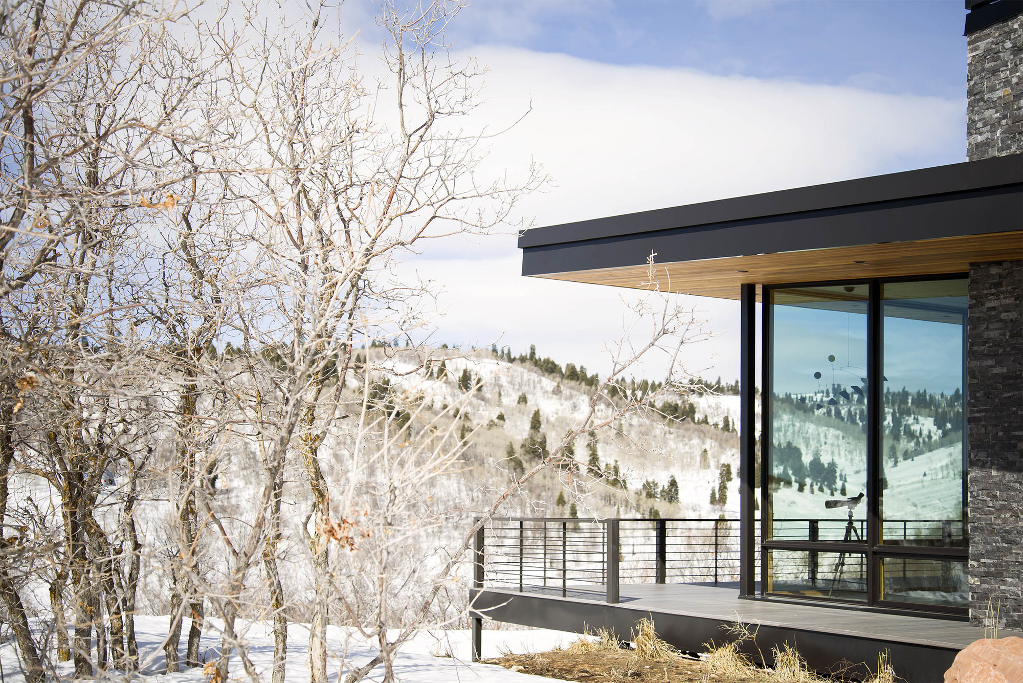 Gallery of Red Hawk House / Imbue Design - 7