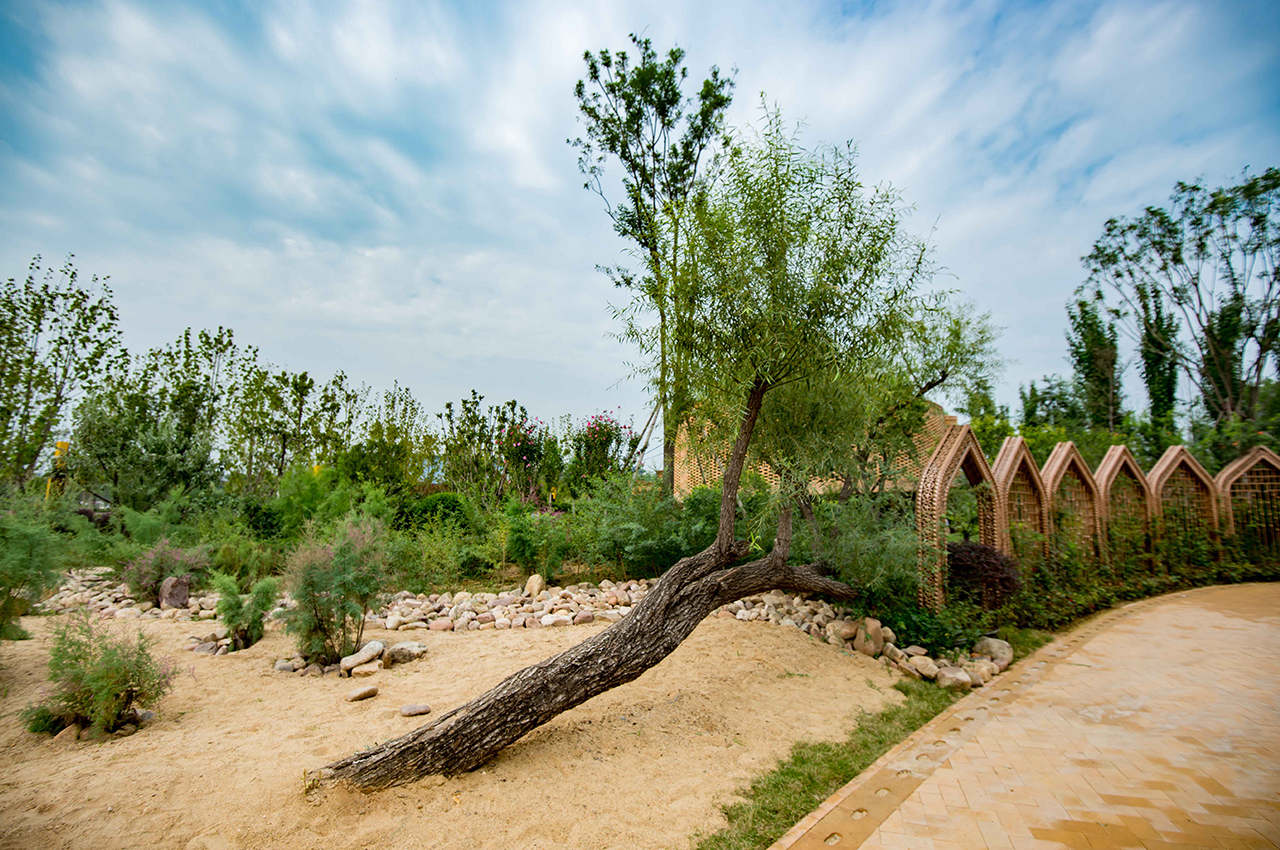 画廊 2017中国国际园博园乌鲁木齐园 / Lab D+H - 6