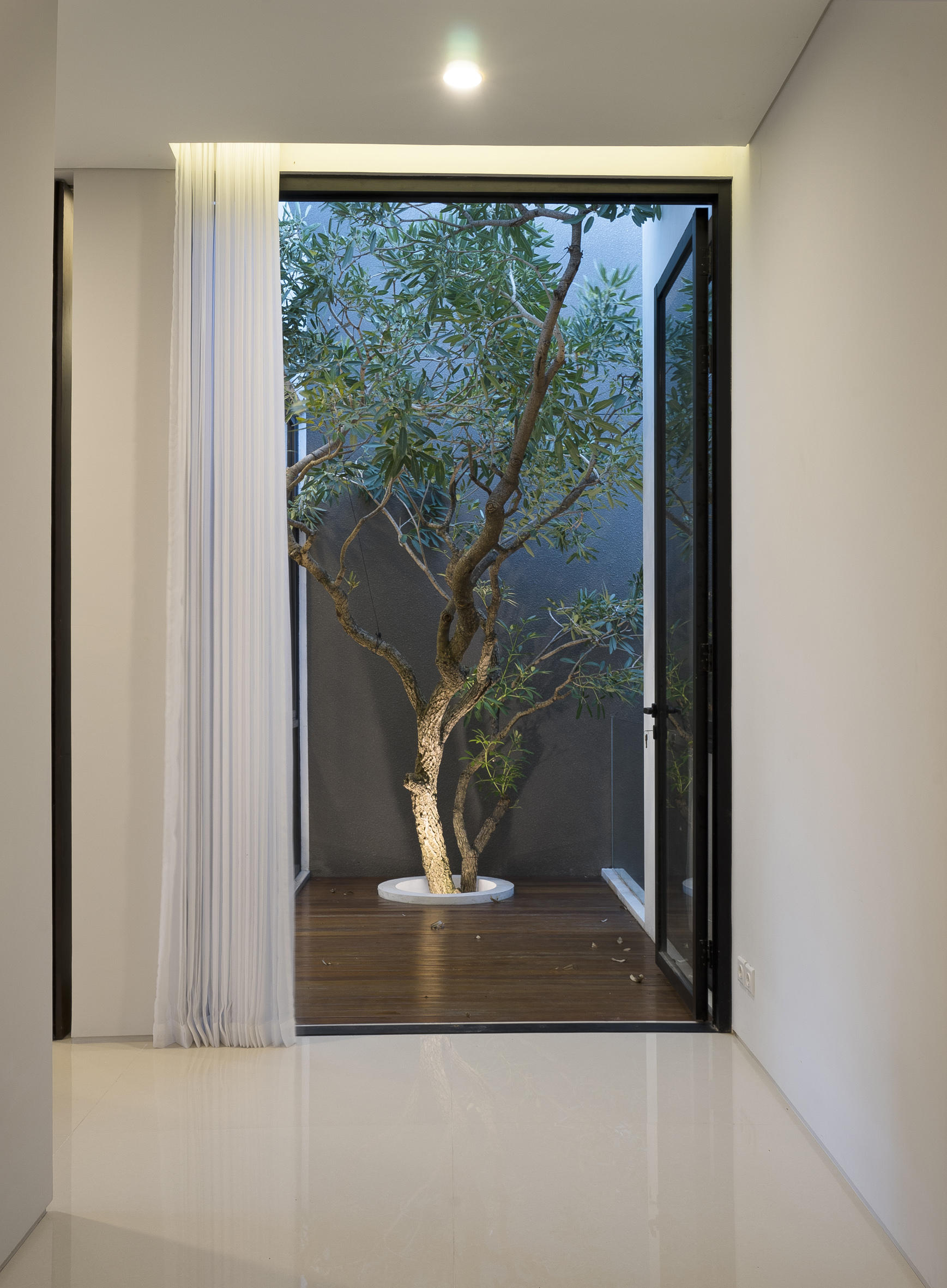 Gallery of ‘S’ HOUSE / Simple Projects Architecture - 30