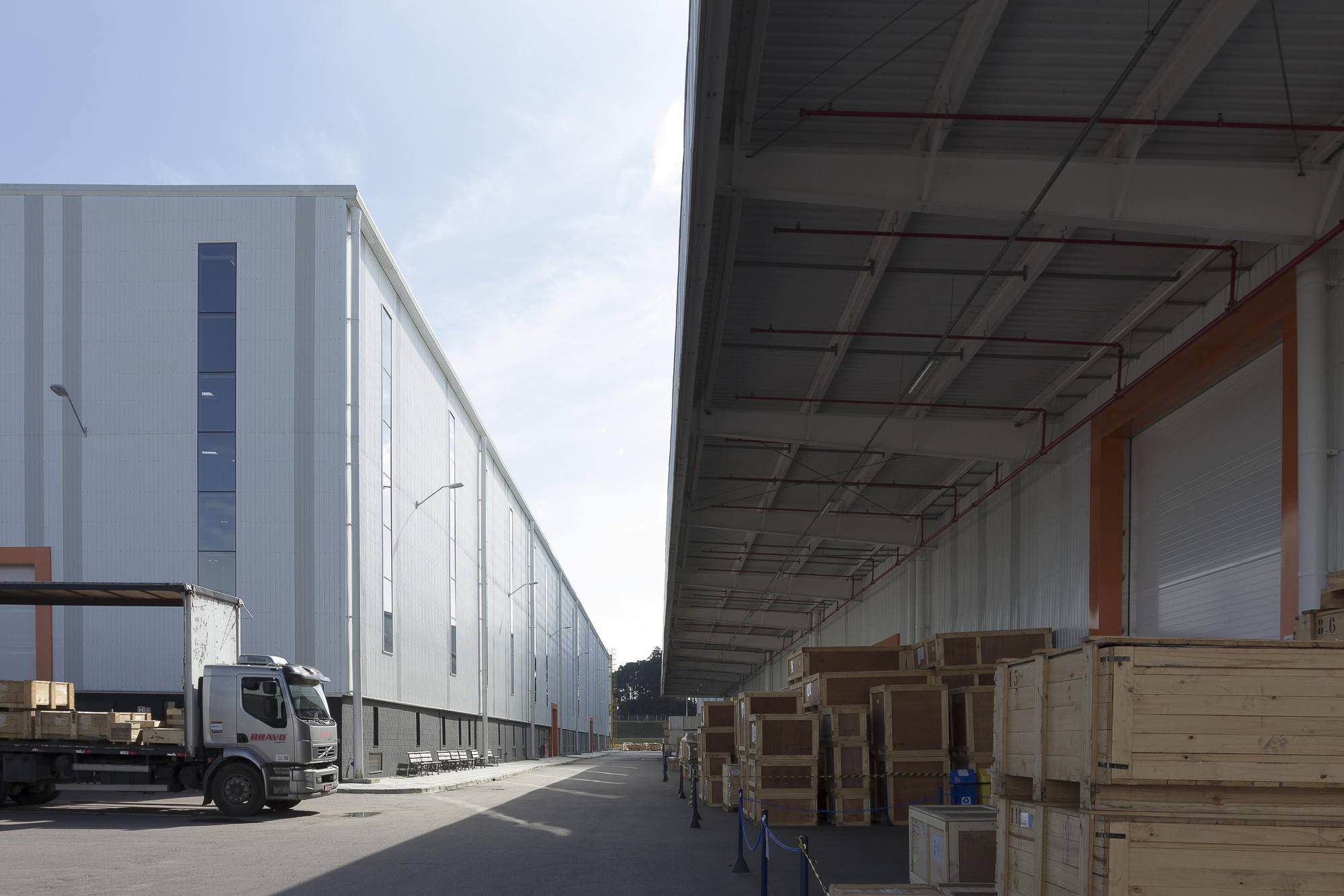 Galeria de Complexo Fabril para Multinacional do Setor de Óleo e Gás ...