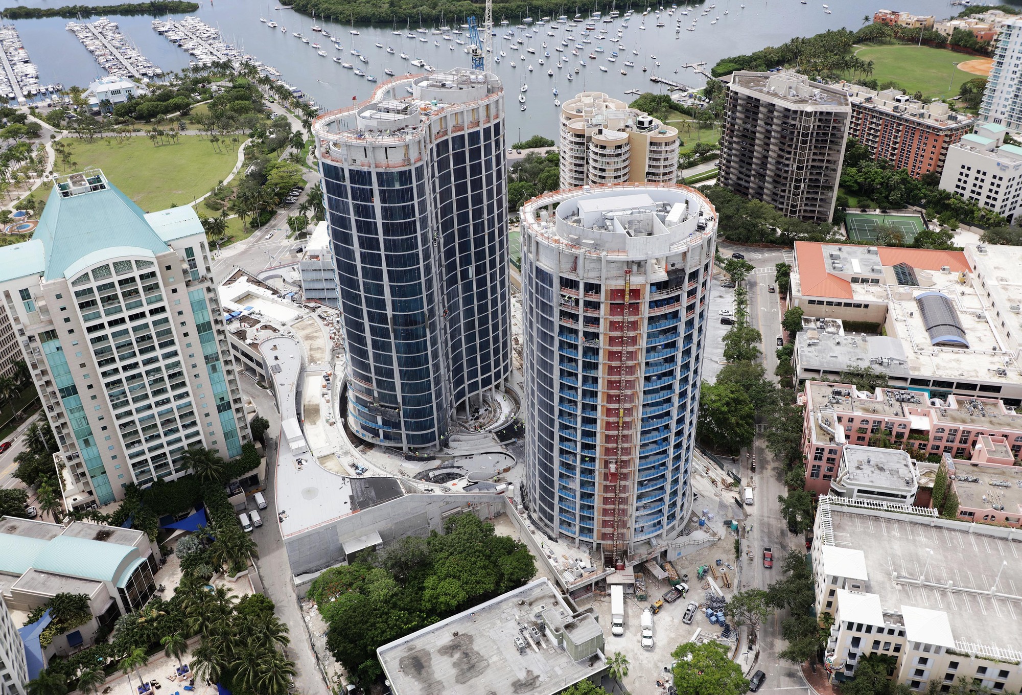 New Photos and Renderings Show OMA's "Park Grove" Miami Towers as It ...