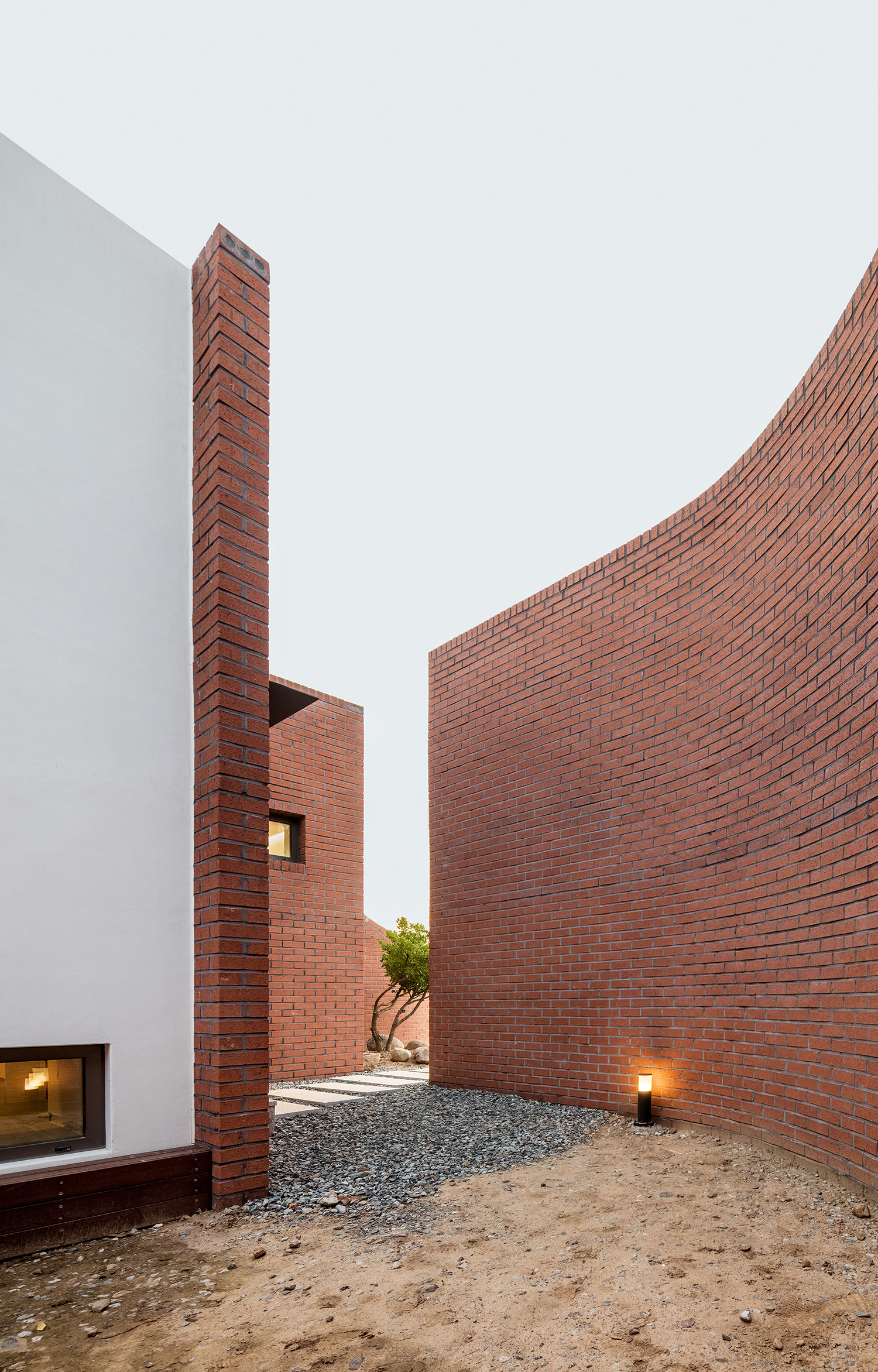 Gallery of The Vault House / OBBA - 24