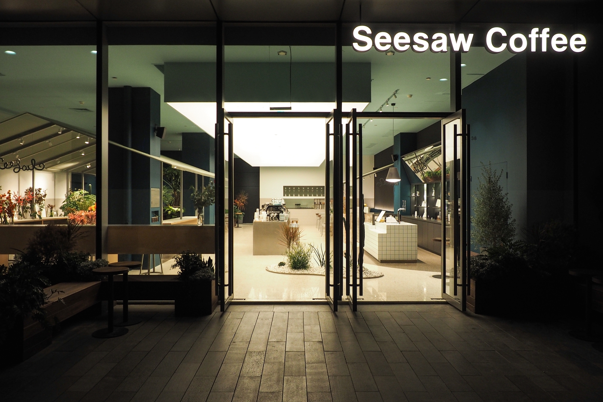 画廊 Seesaw Coffee 深圳万象天地店 / NOTA 建筑设计工作室 - 13