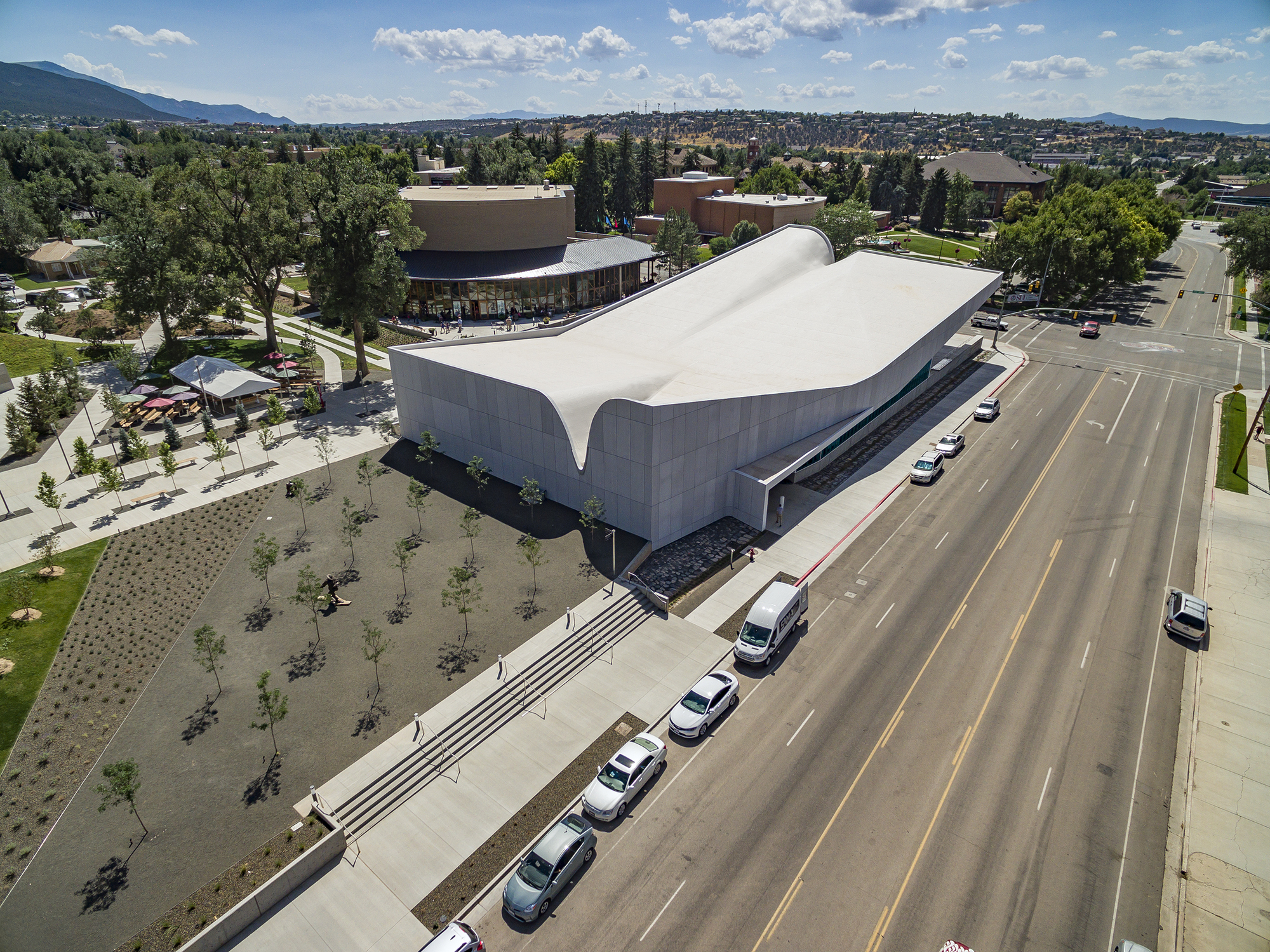 Gallery of Sorenson Center For The Arts / Brooks + Scarpa Architects - 31