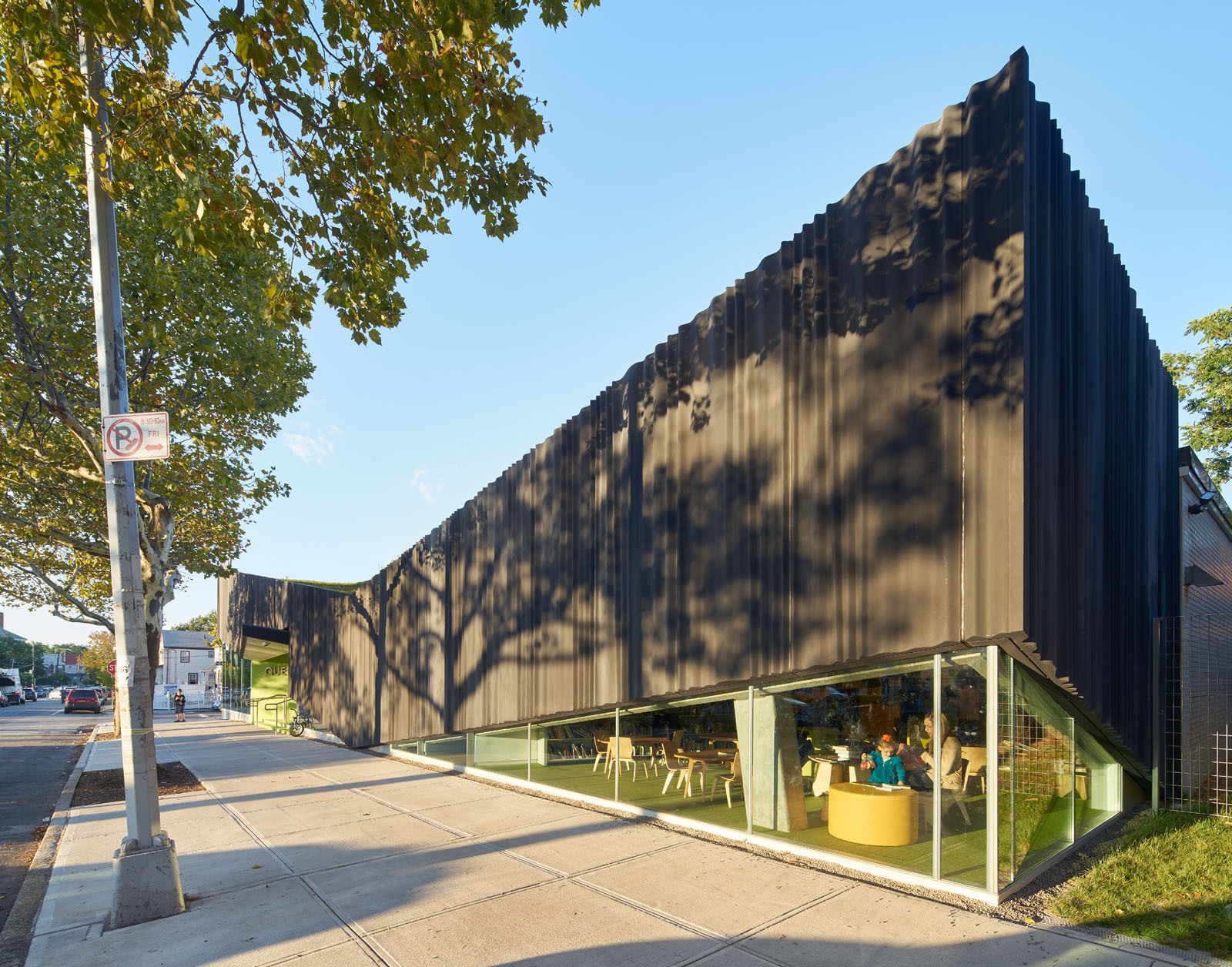 Gallery of Kew Gardens Hills Library / WORKac - 3