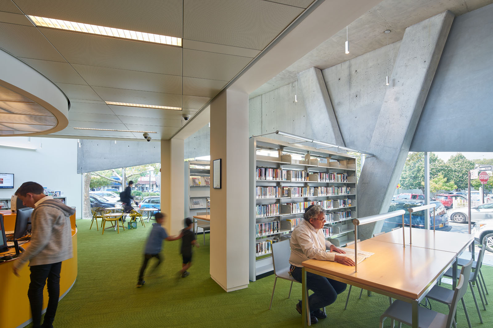Gallery of Kew Gardens Hills Library / WORKac - 4