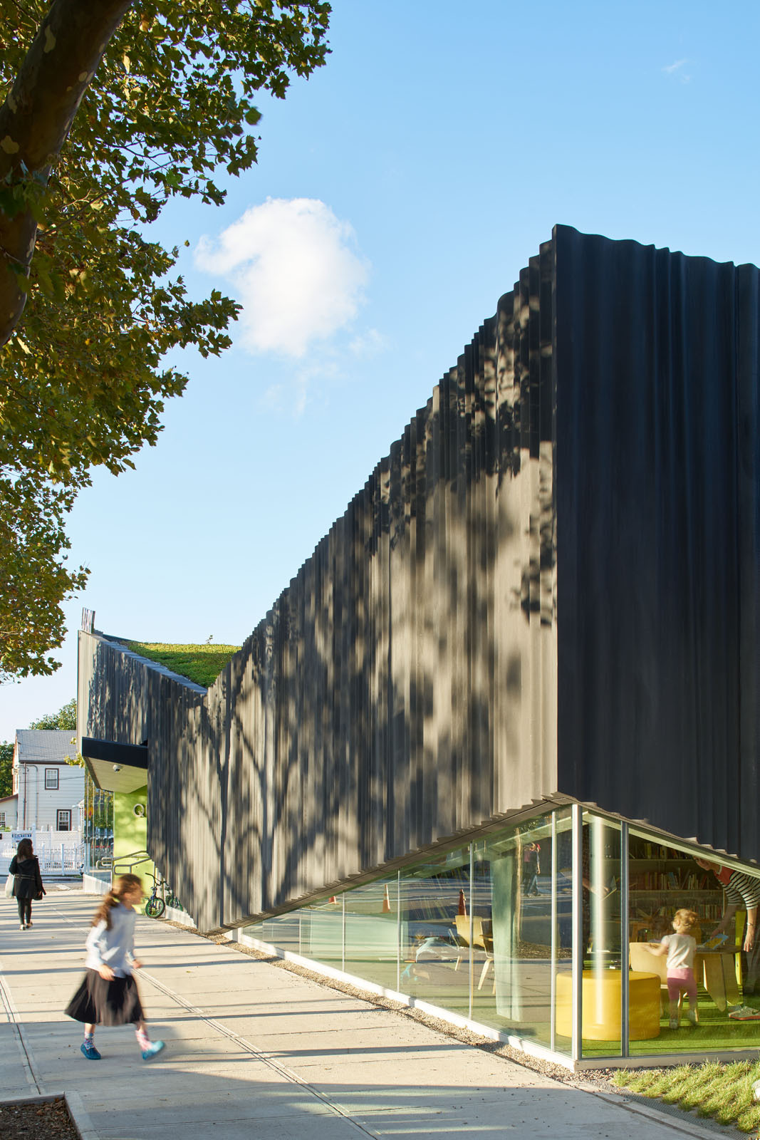 Gallery of Kew Gardens Hills Library / WORKac - 26