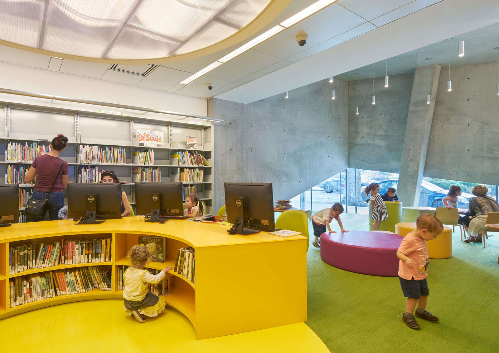 Gallery of Kew Gardens Hills Library / WORKac - 7