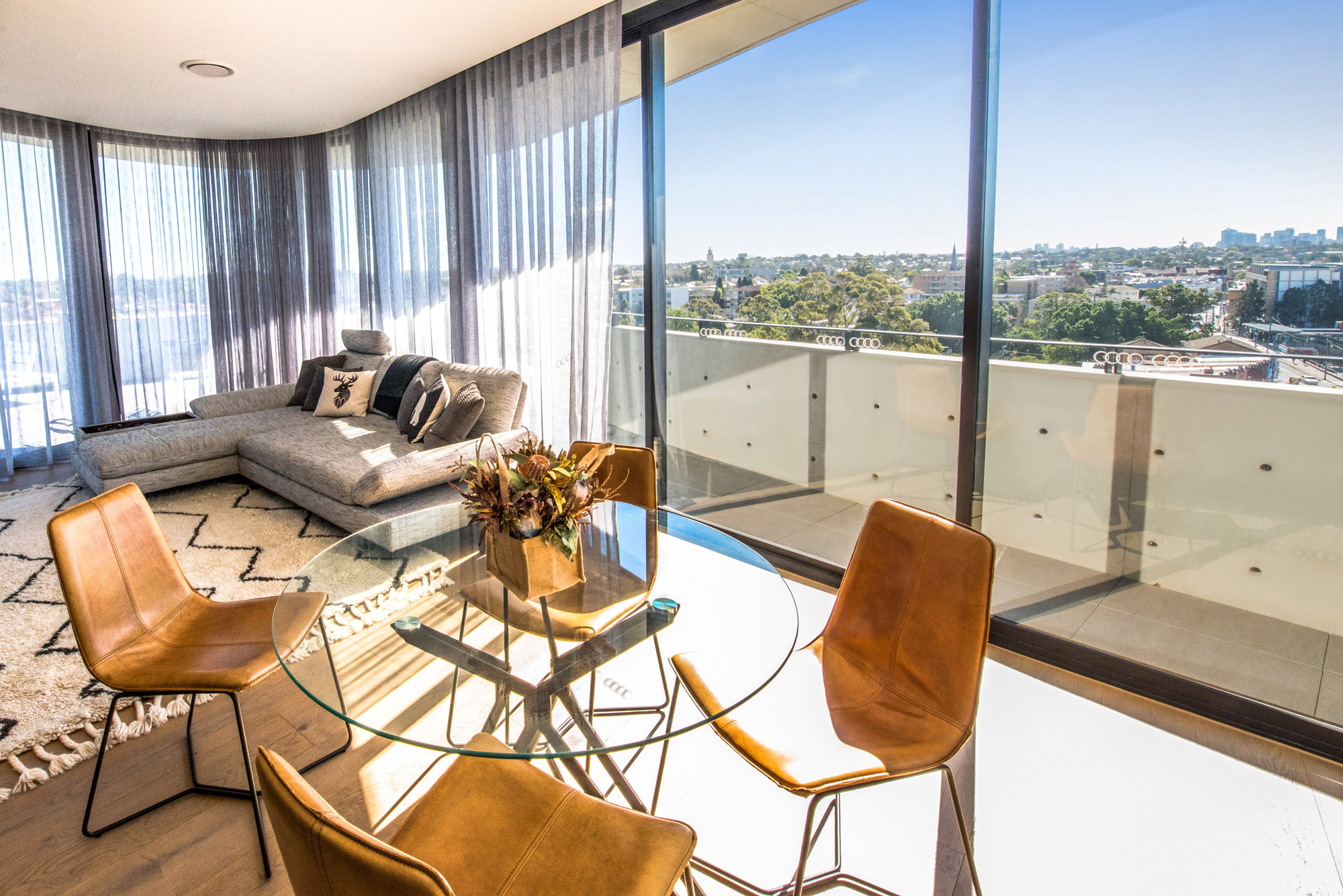 Gallery of Wave Apartments / Benson McCormack Architects - 5
