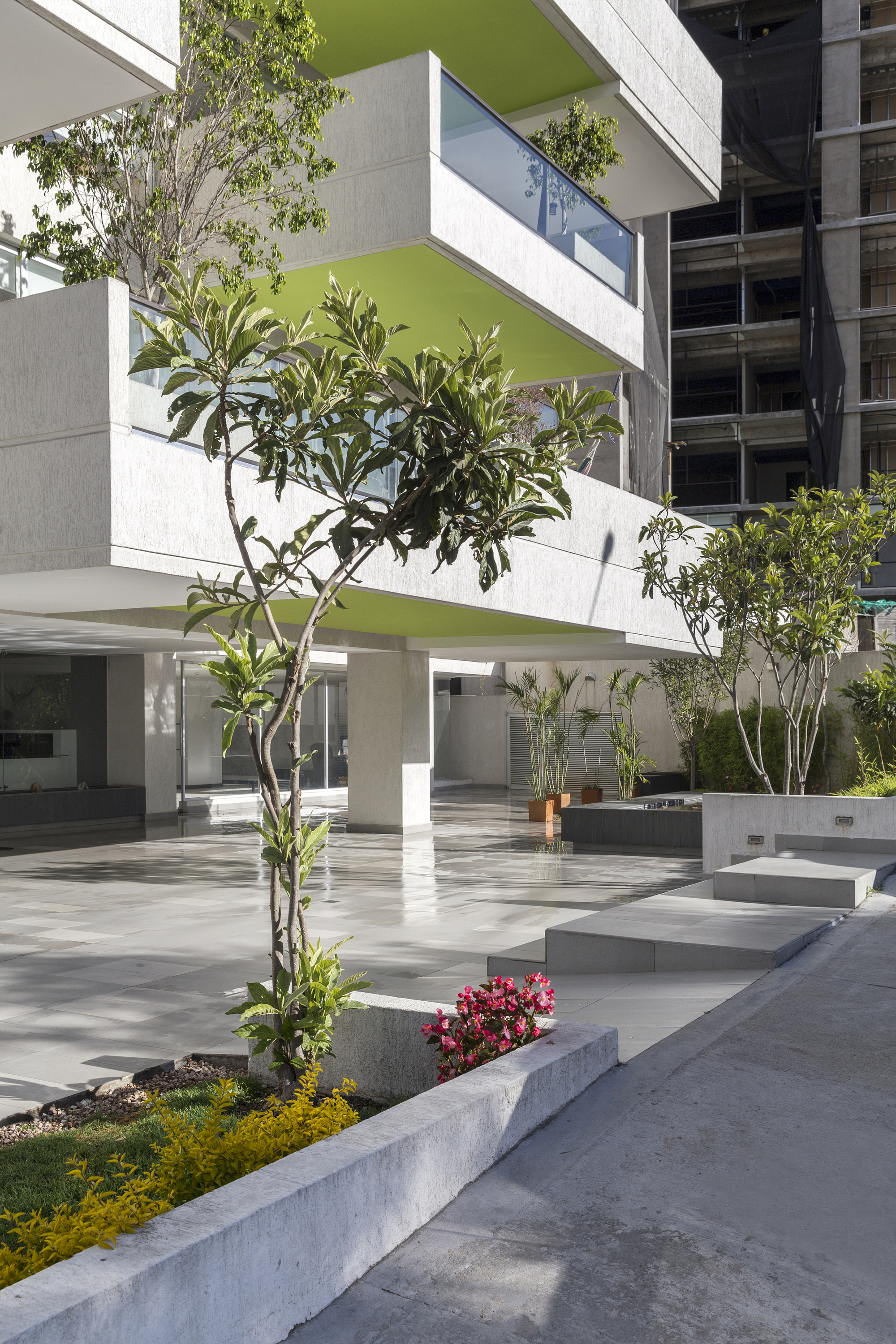 Gallery of PERMEABLE LIVING Building / Arquitectura X - 11