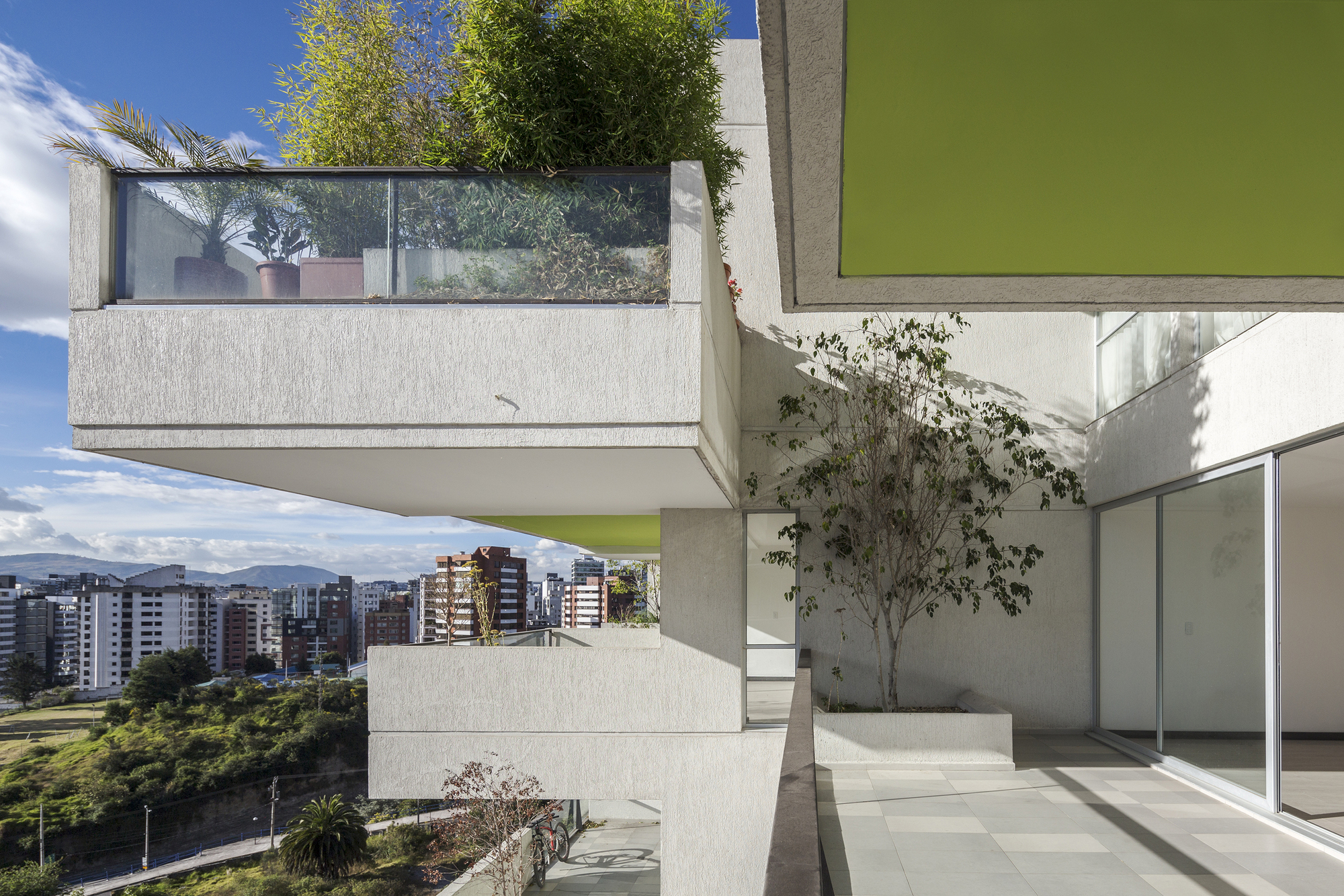 Gallery of PERMEABLE LIVING Building / Arquitectura X - 13