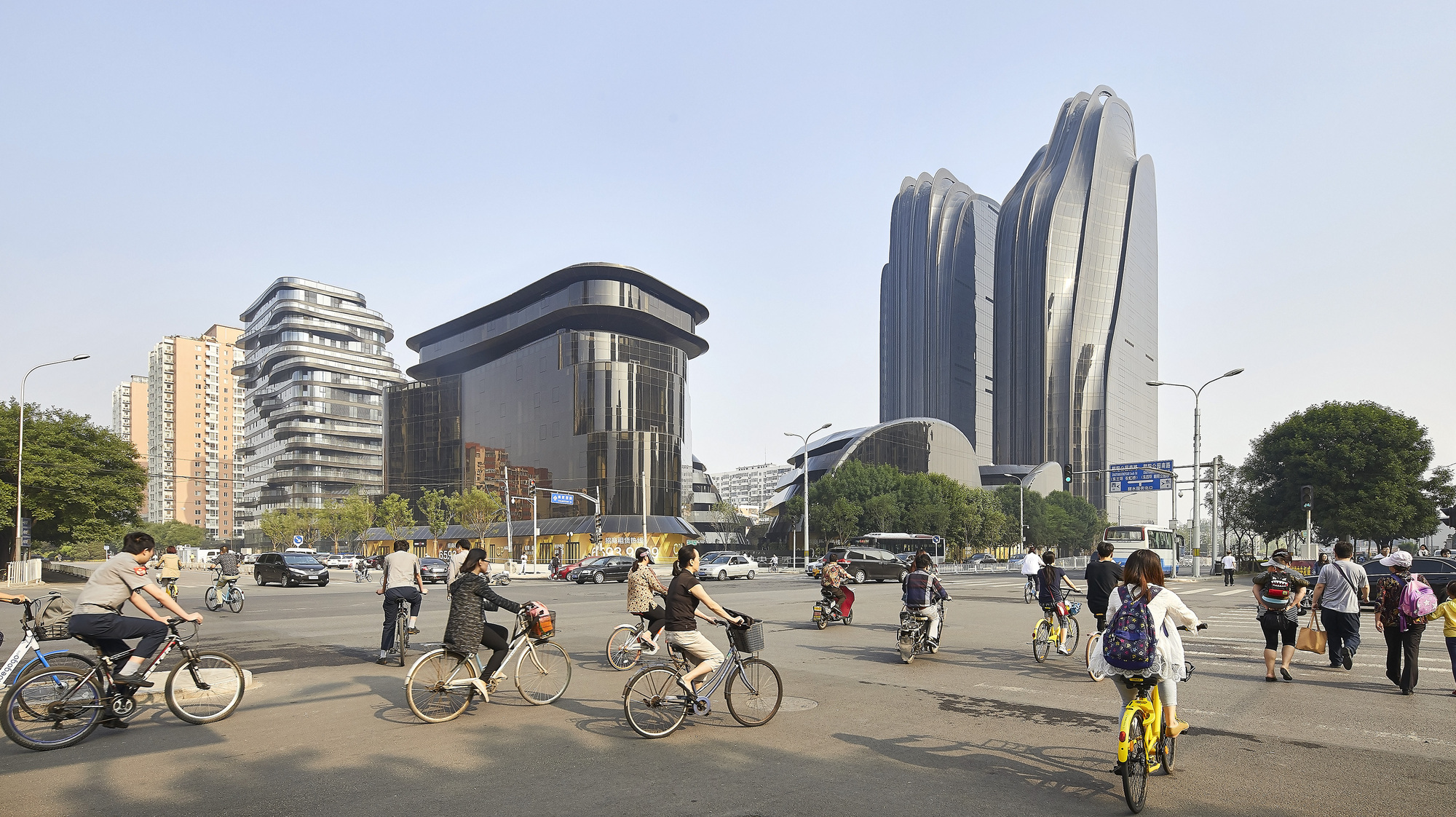 Gallery of Chaoyang Park Plaza / MAD Architects - 2