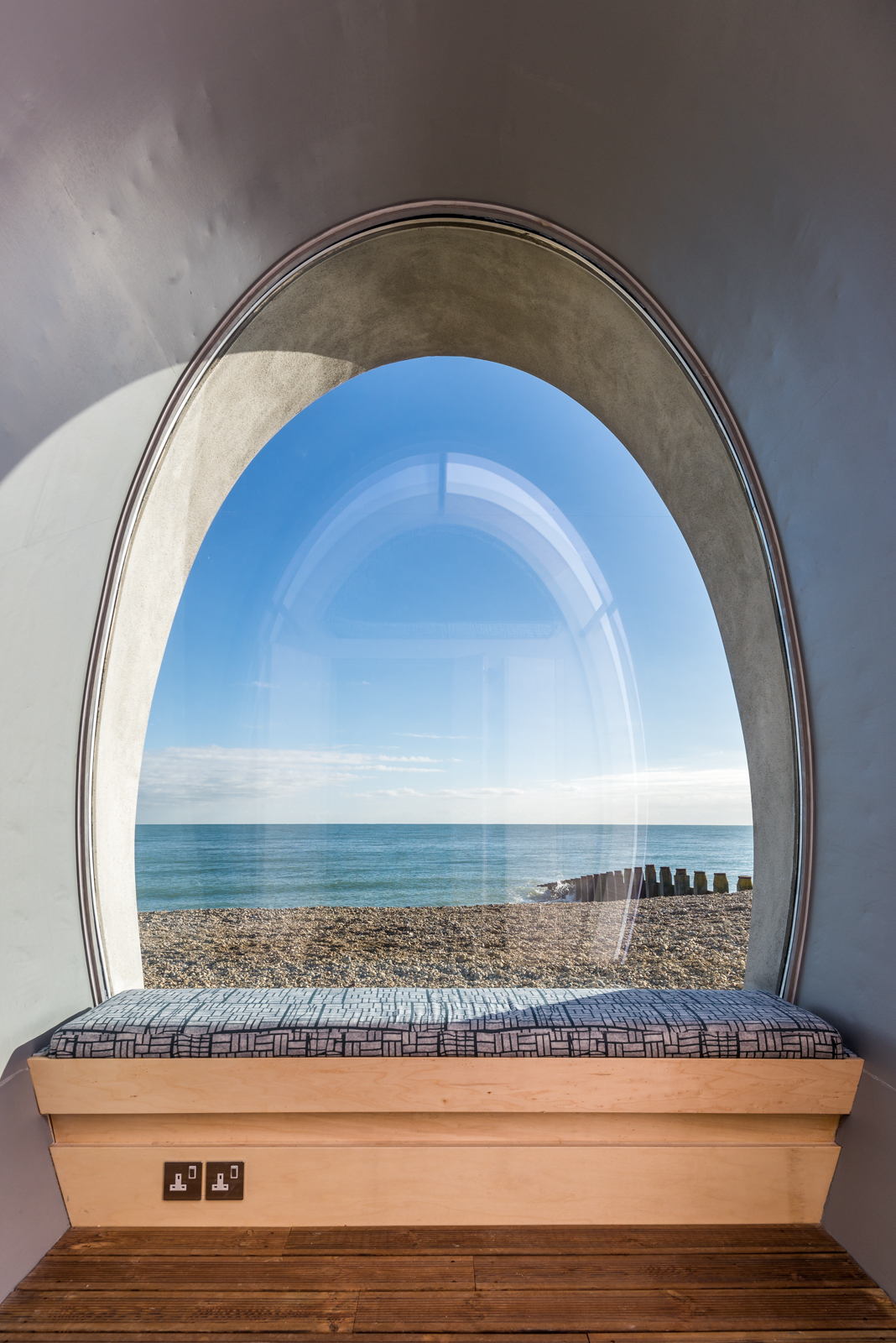 Gallery of Spy Glass / JaK Studio - 14