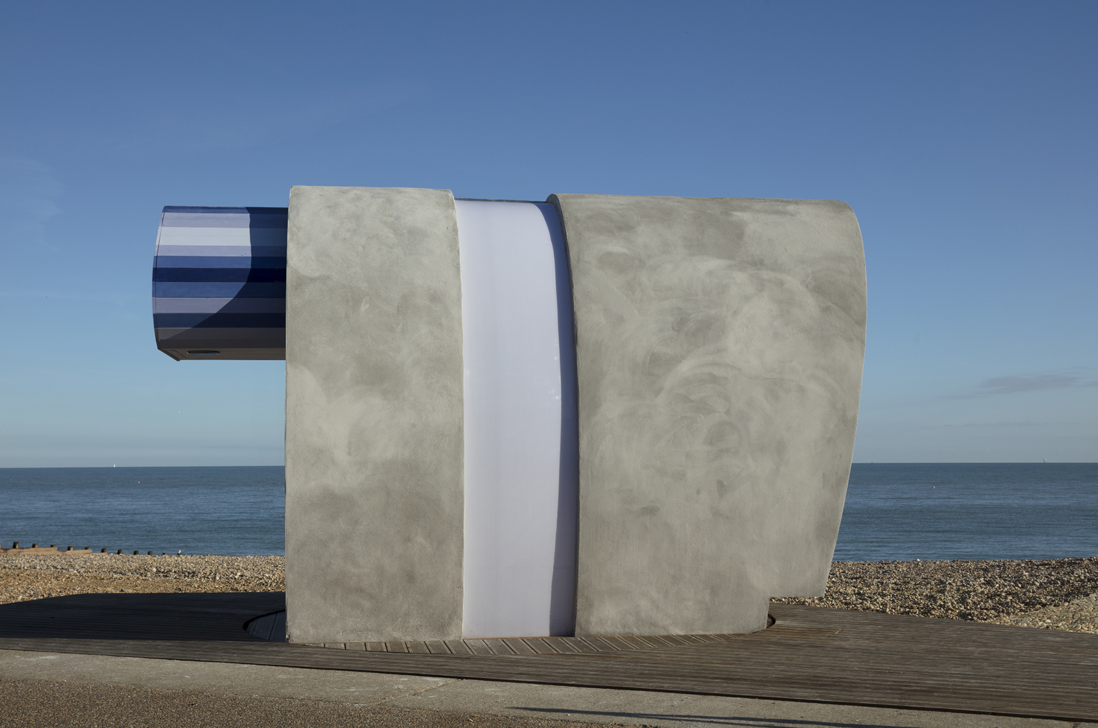 Gallery of Spy Glass / JaK Studio - 16