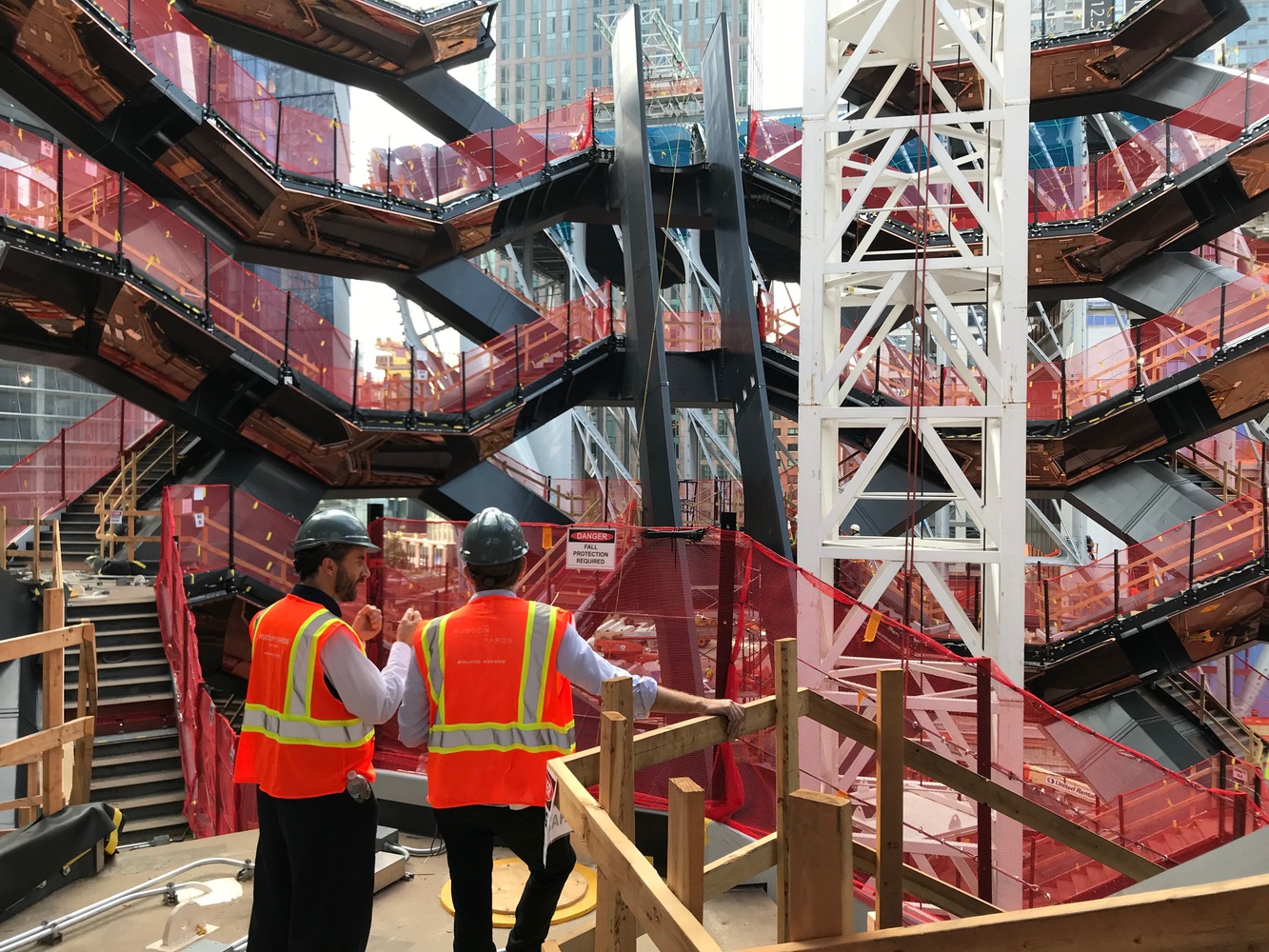 Gallery of Heatherwick's Copper 'Vessel' Tops Out at New York's Hudson ...