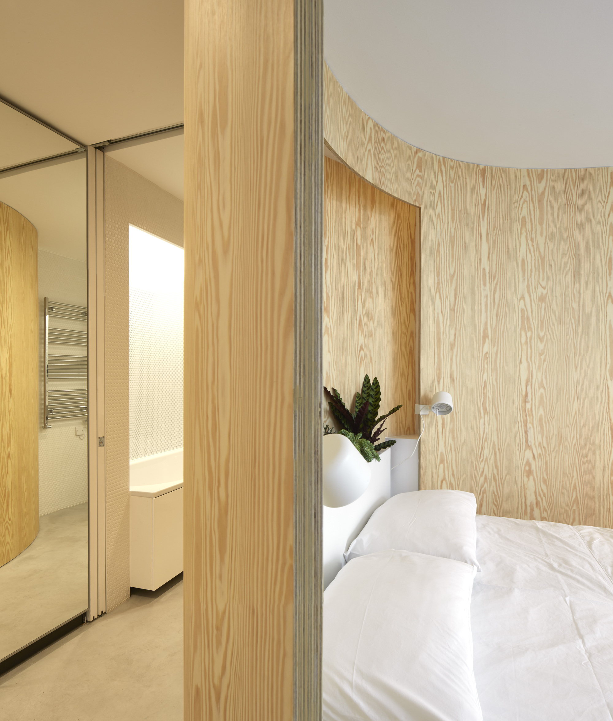 Gallery of Sun Rain Room / Tonkin Liu - 4