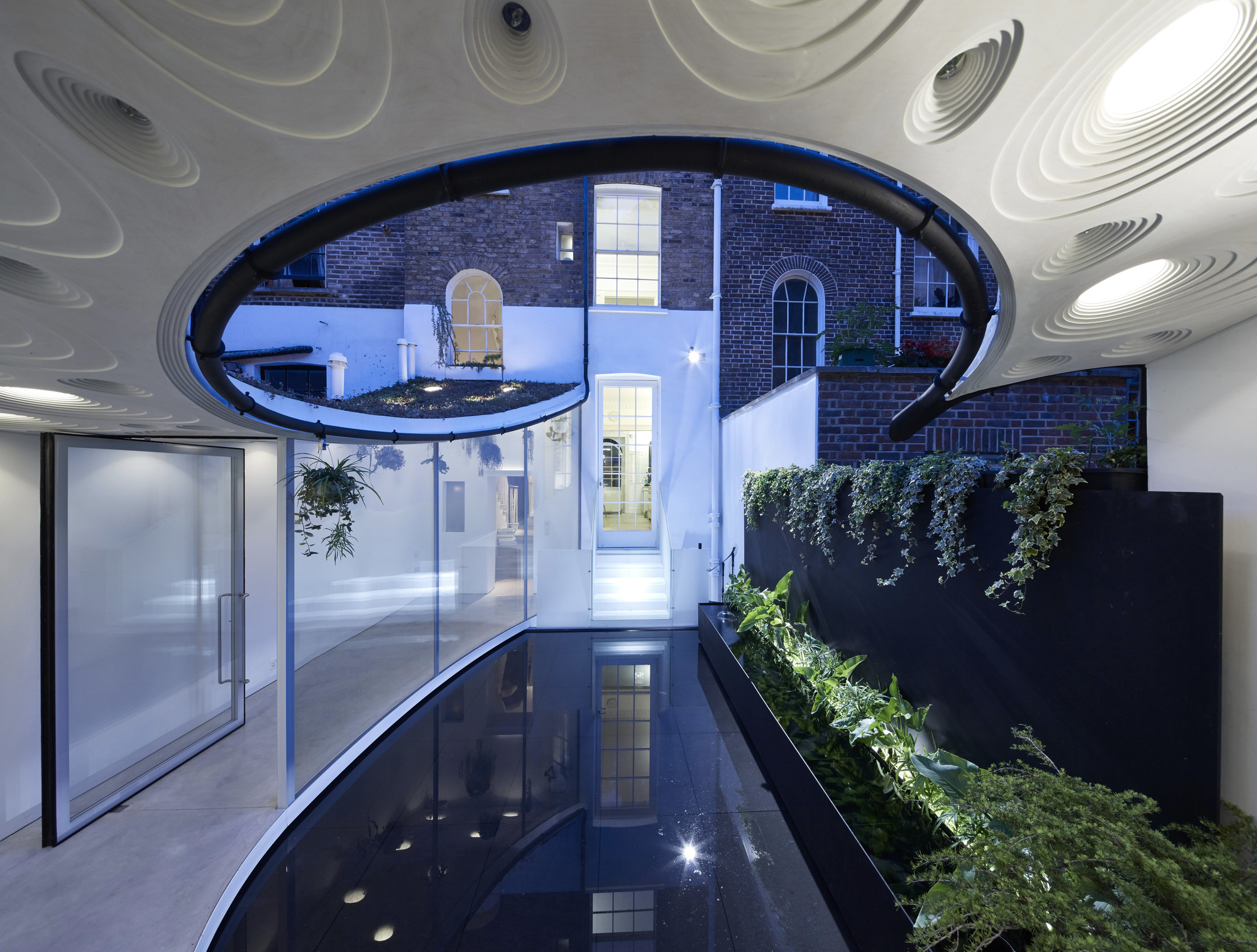 Gallery of Sun Rain Room / Tonkin Liu - 12