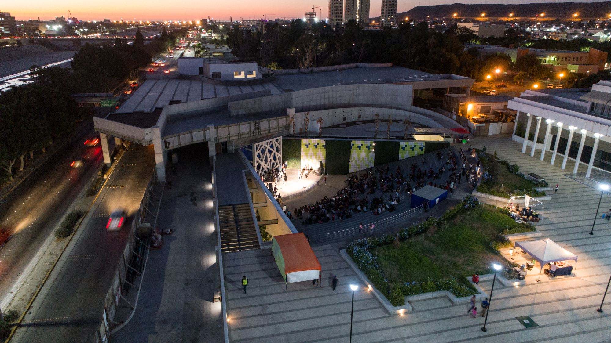 Galería de Conoce los avances de construcción de la Plaza Cívica ...