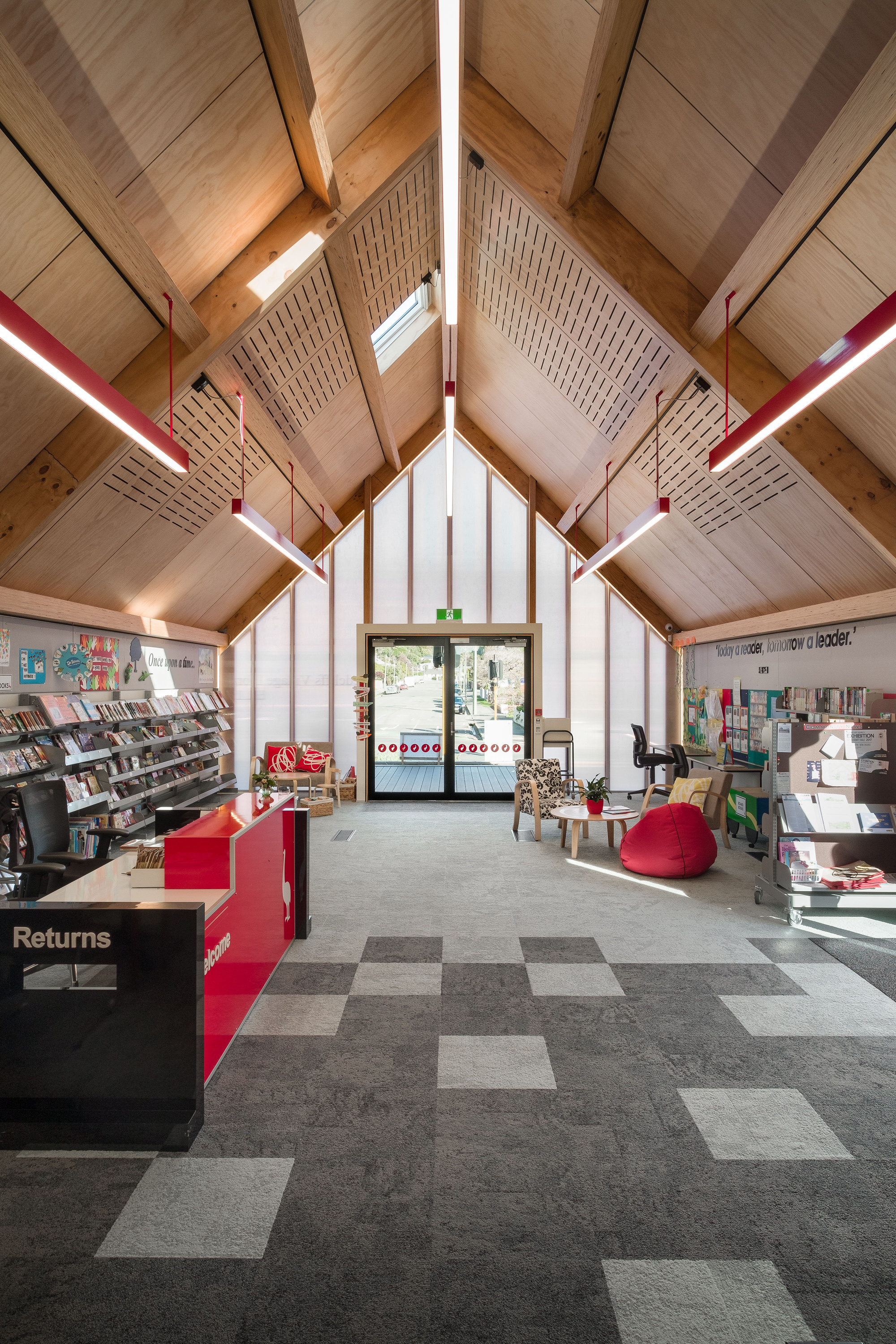 Galería de Biblioteca del pueblo de Redcliffs / Young Architects - 8
