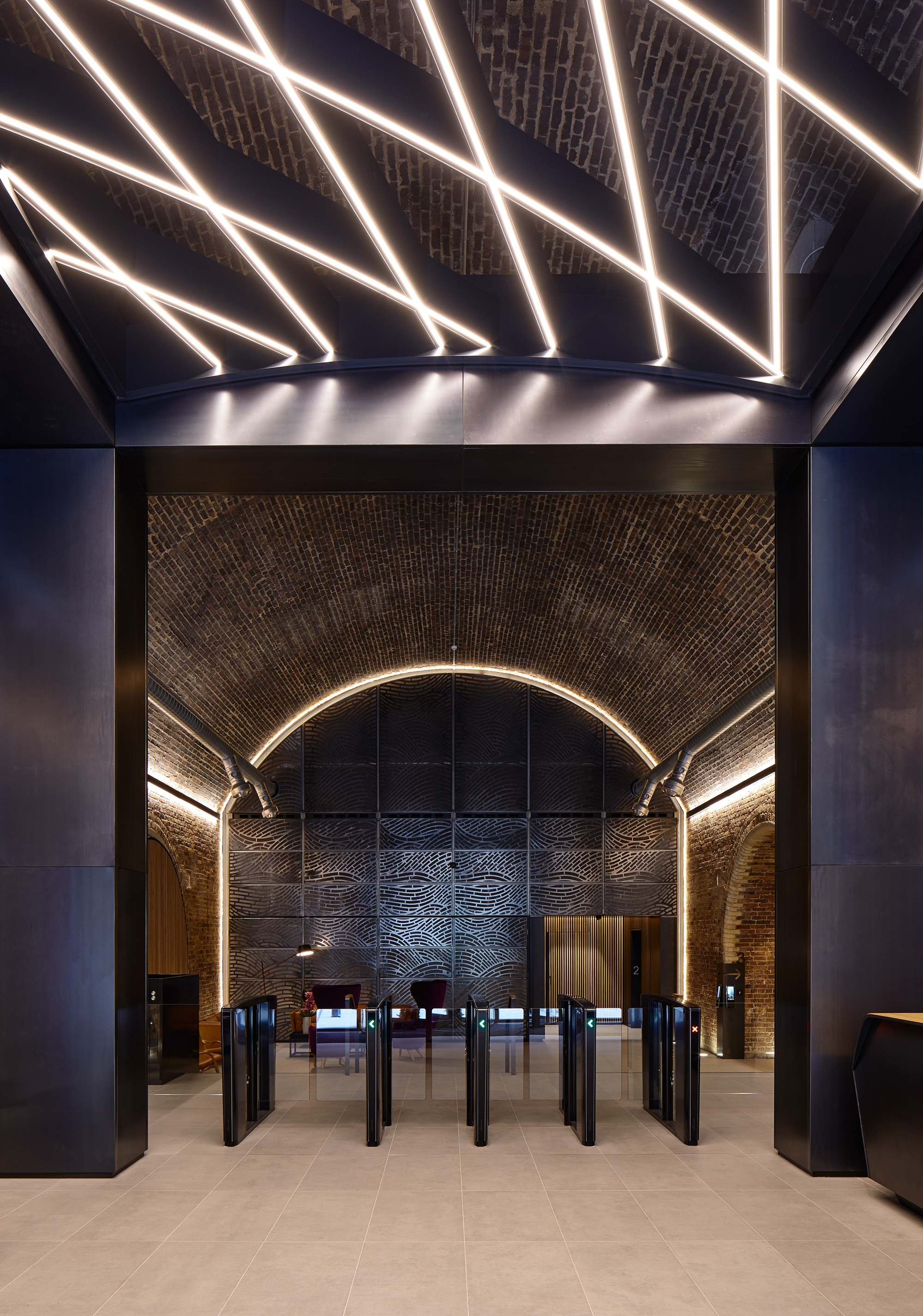 Gallery of The River Building / Stiff + Trevillion - 15