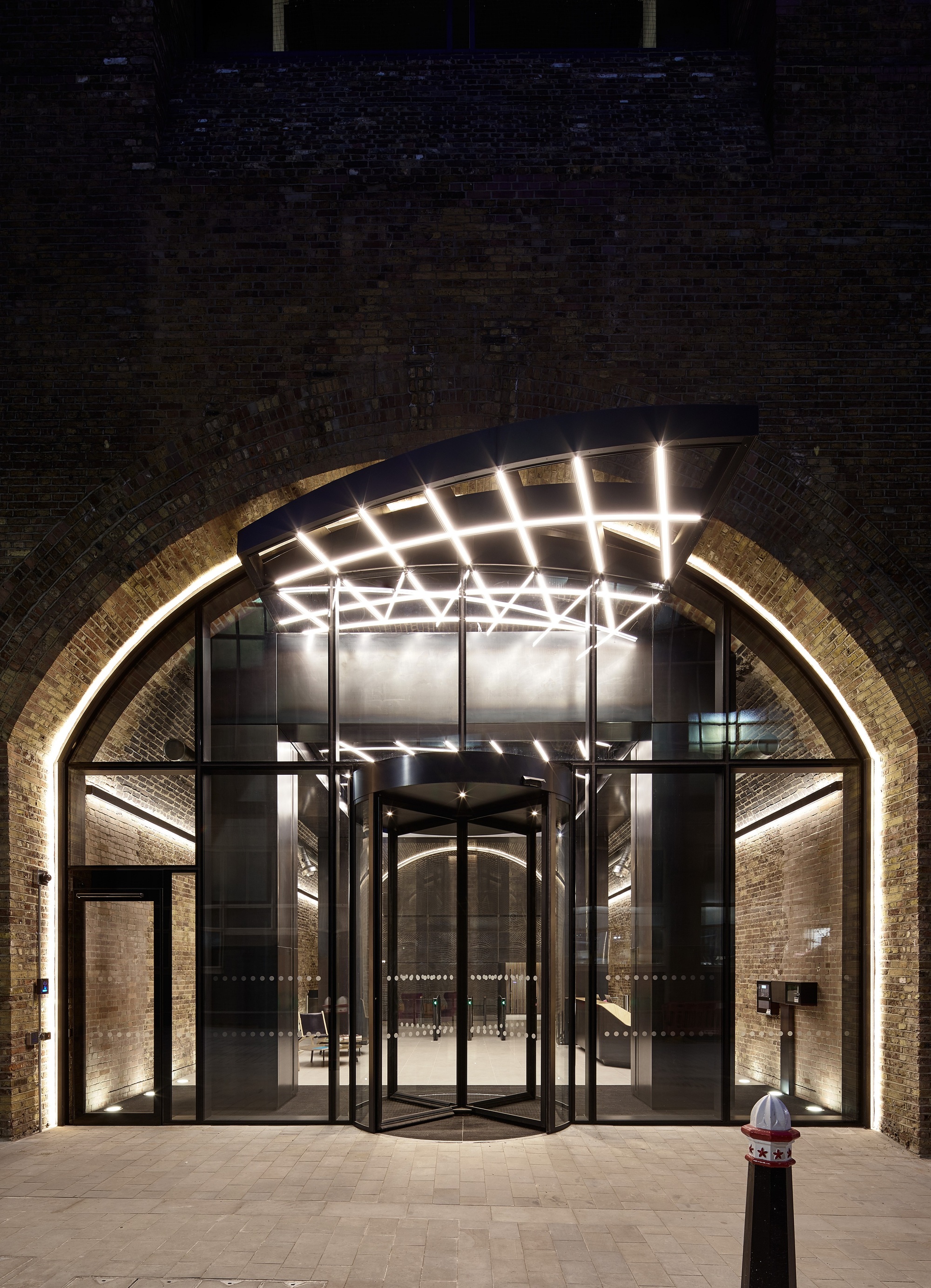 Gallery of The River Building / Stiff + Trevillion - 18