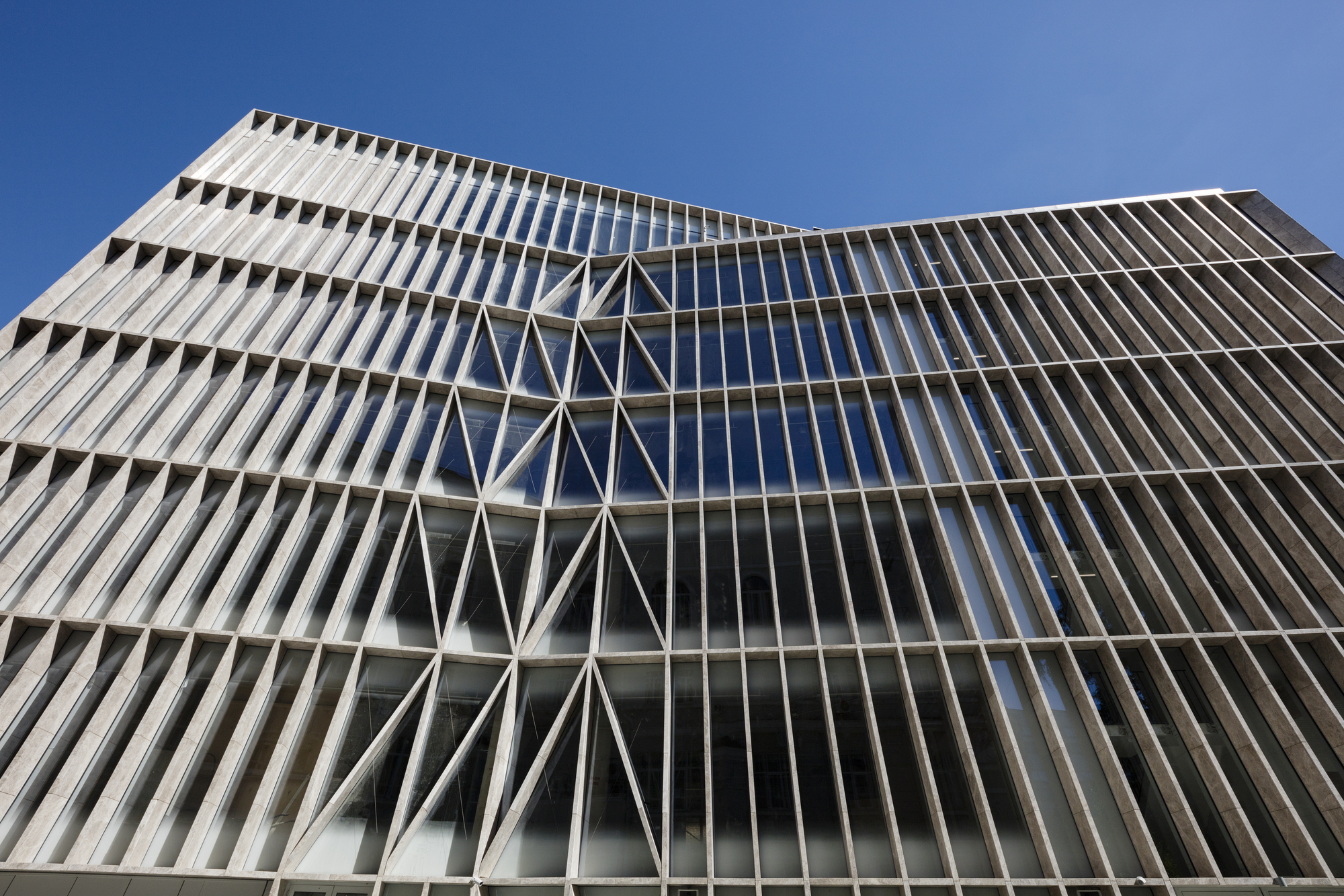 Gallery of Pharmaceutical HQ / Architects of Invention - 7