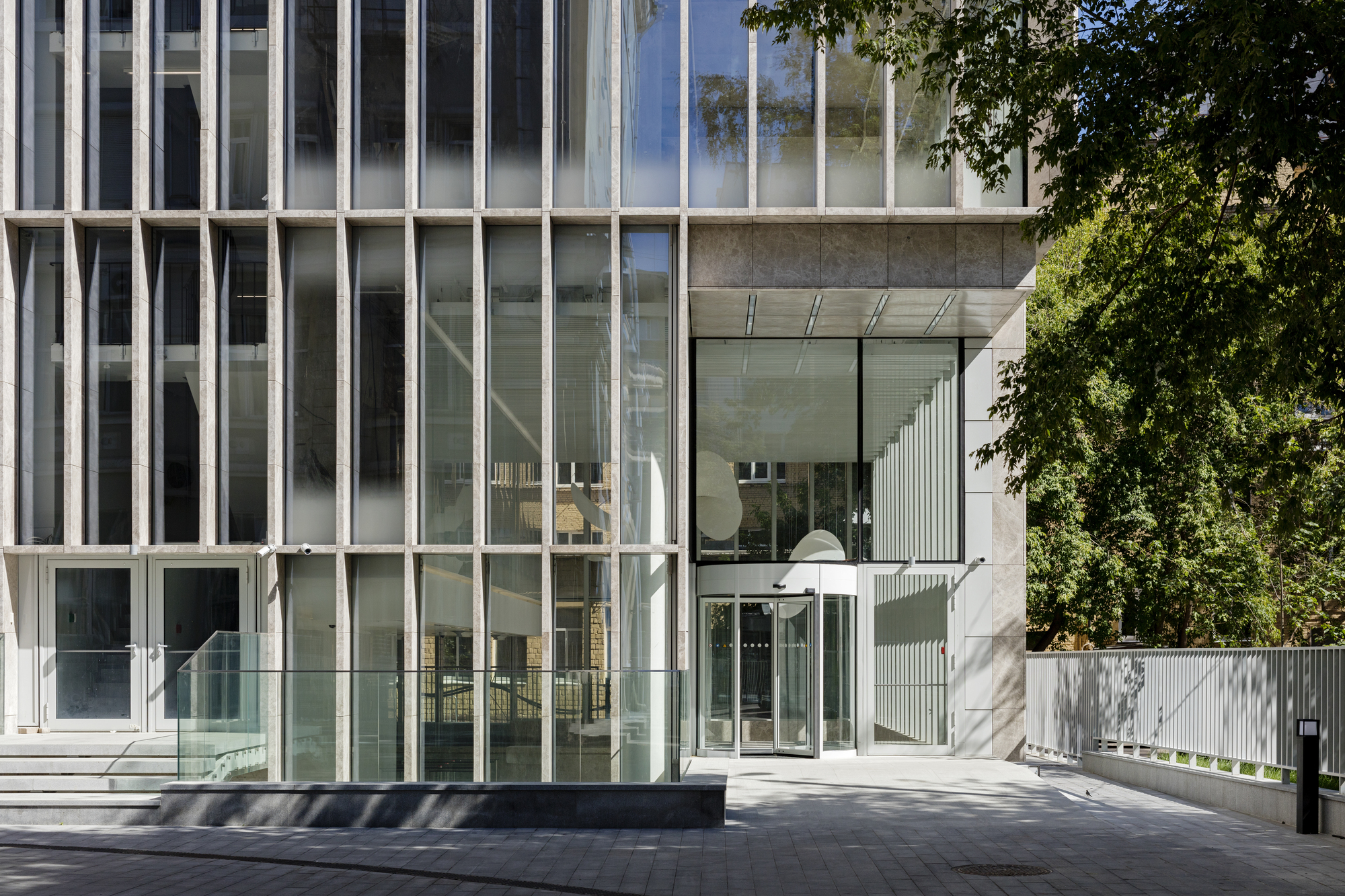 Gallery of Pharmaceutical HQ / Architects of Invention - 3