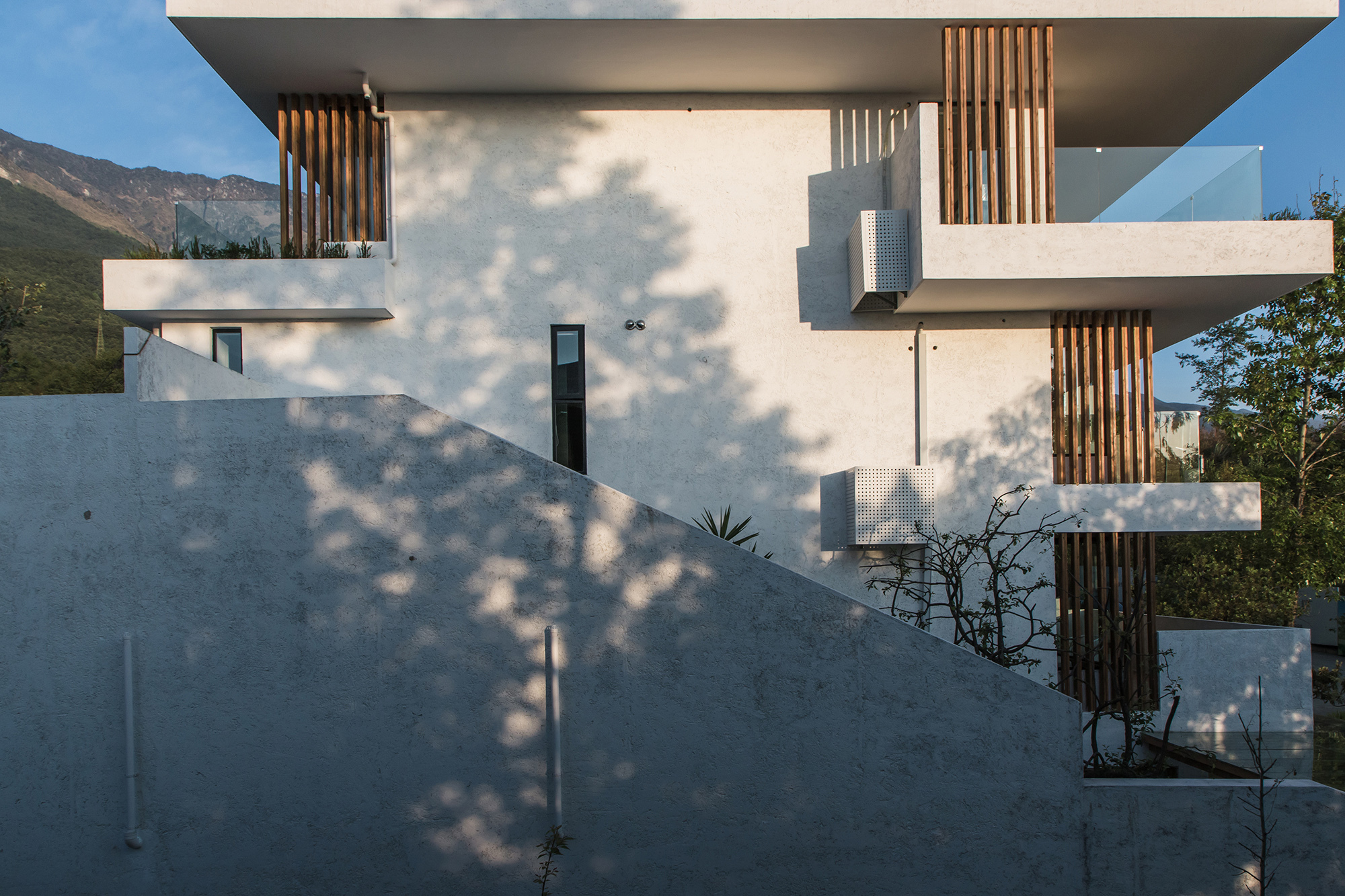 Gallery of Pure House Boutique Hotel / Yueji Architectural Design ...