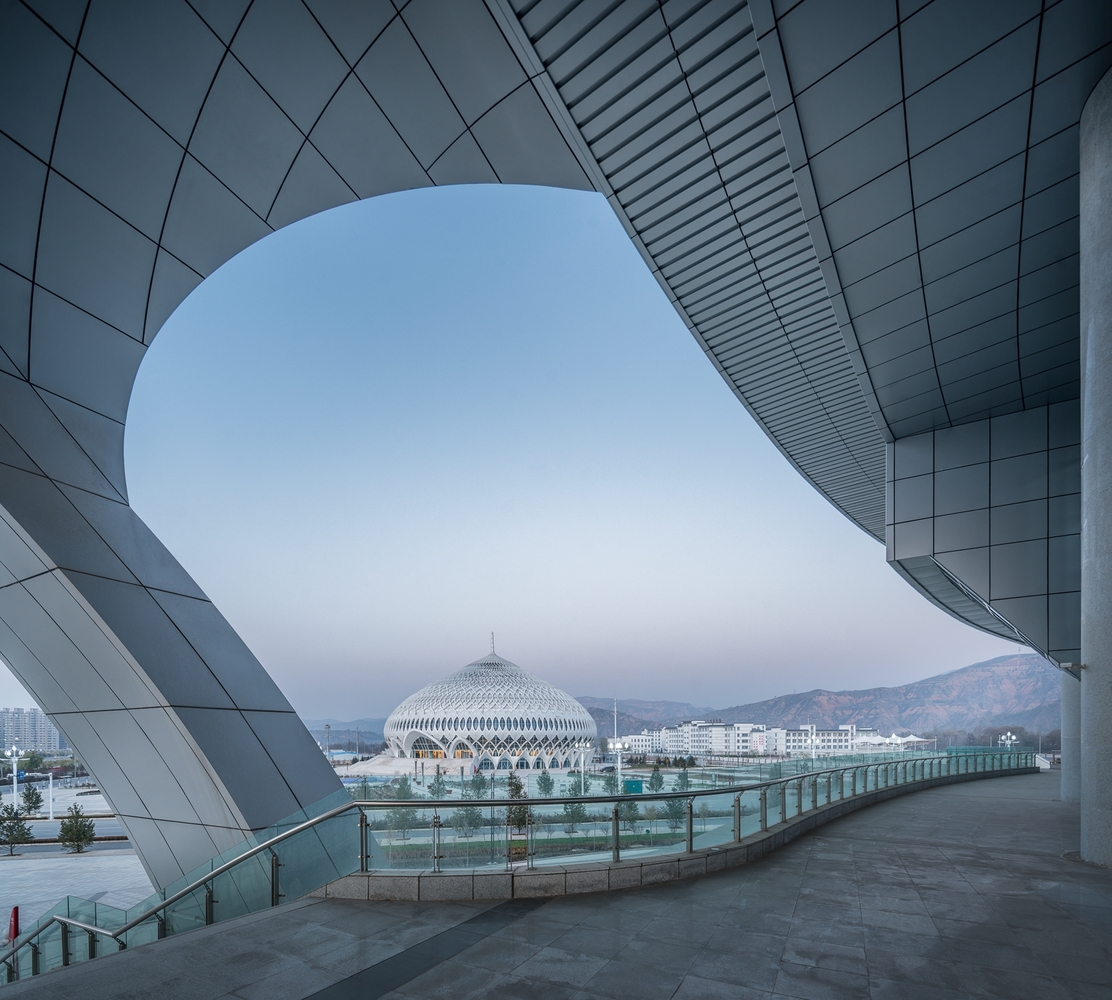 Gallery of Linxia Grand Theater / DUTS design - 6