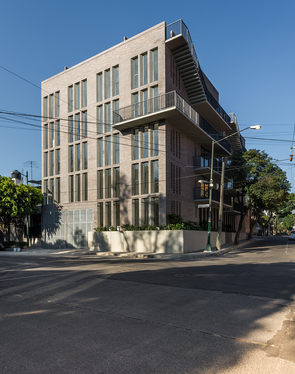 Gallery of Rodin 199 Building / José Cortines + Domingo Delaroière ...