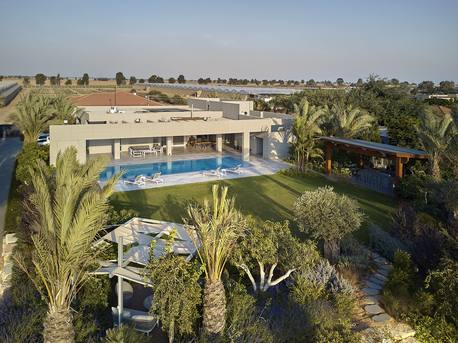 Gallery of RO House / Echo Design - 28