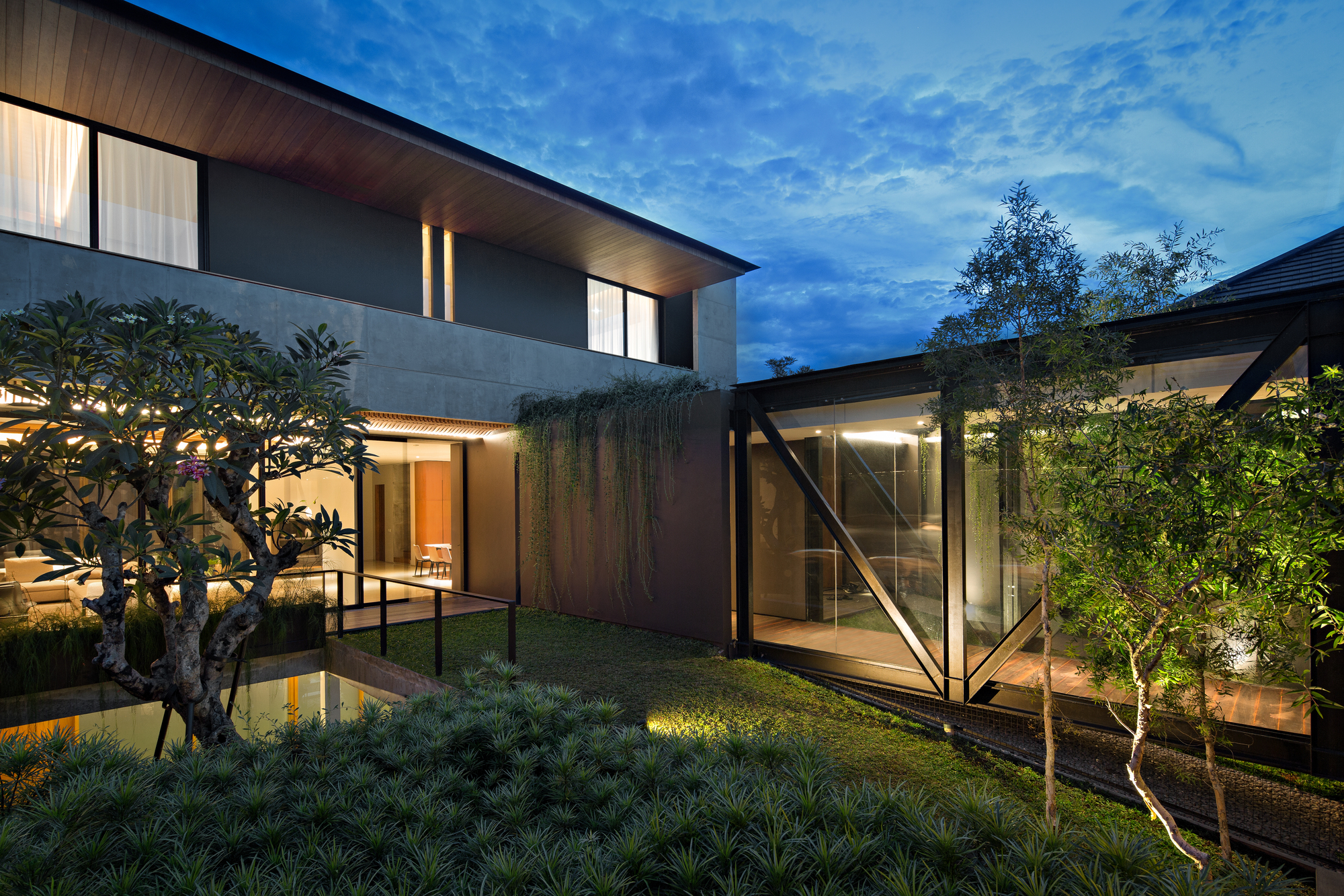 Galeria de Casa SR / nataneka architect - 15