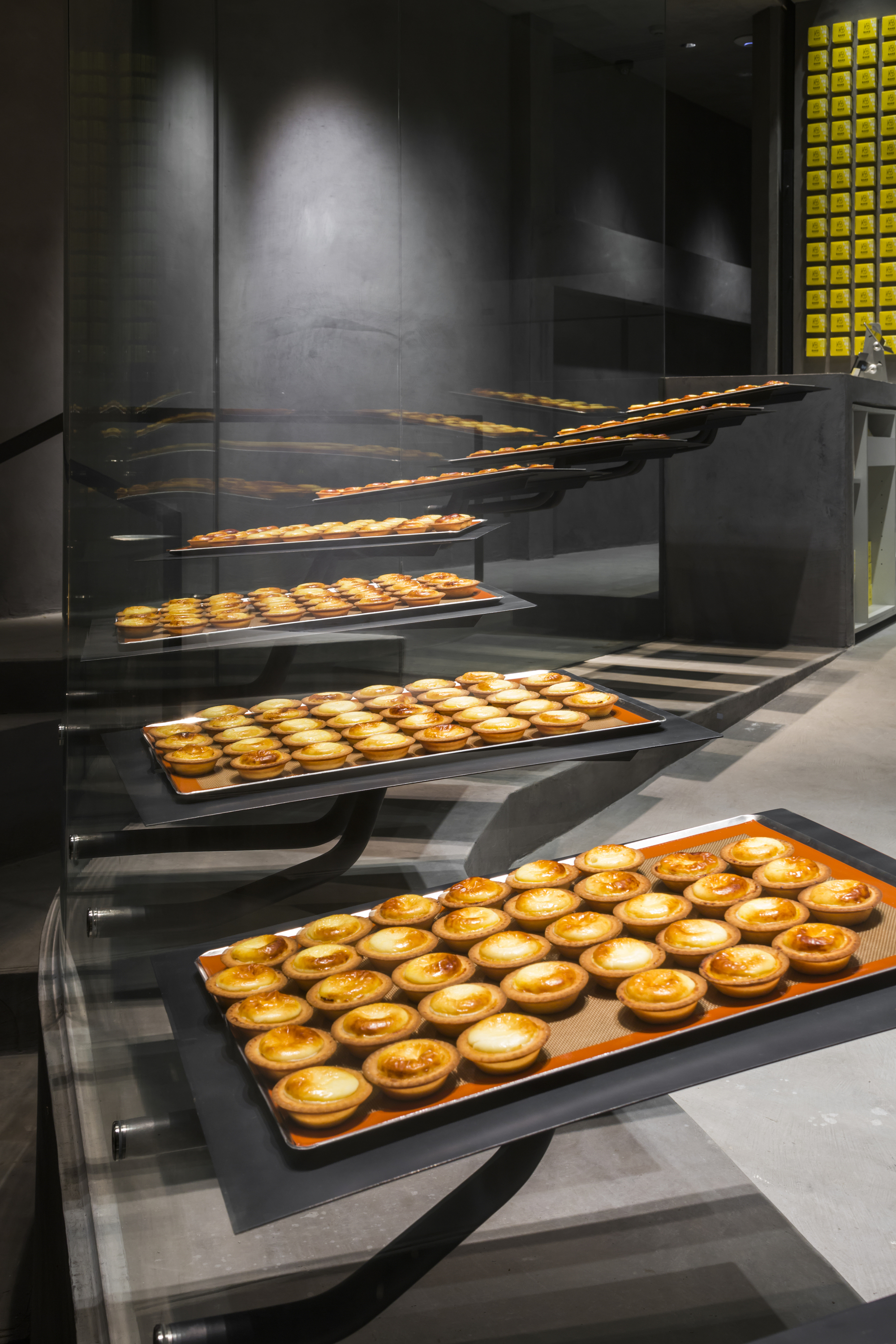 Gallery of Cheese Tart Shop BAKE / 07BEACH - 13