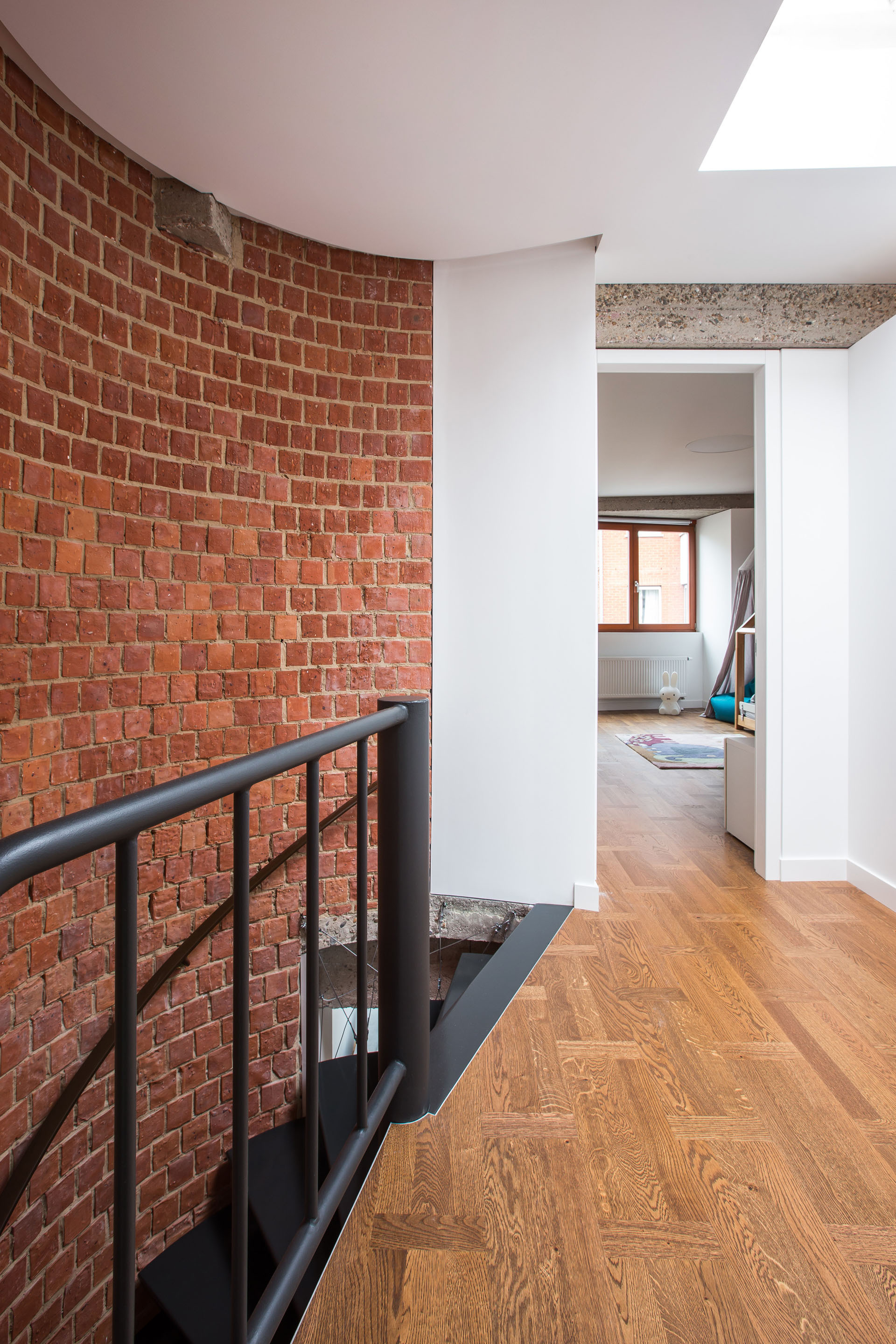 Gallery of Brickwall / YCL studio - 18