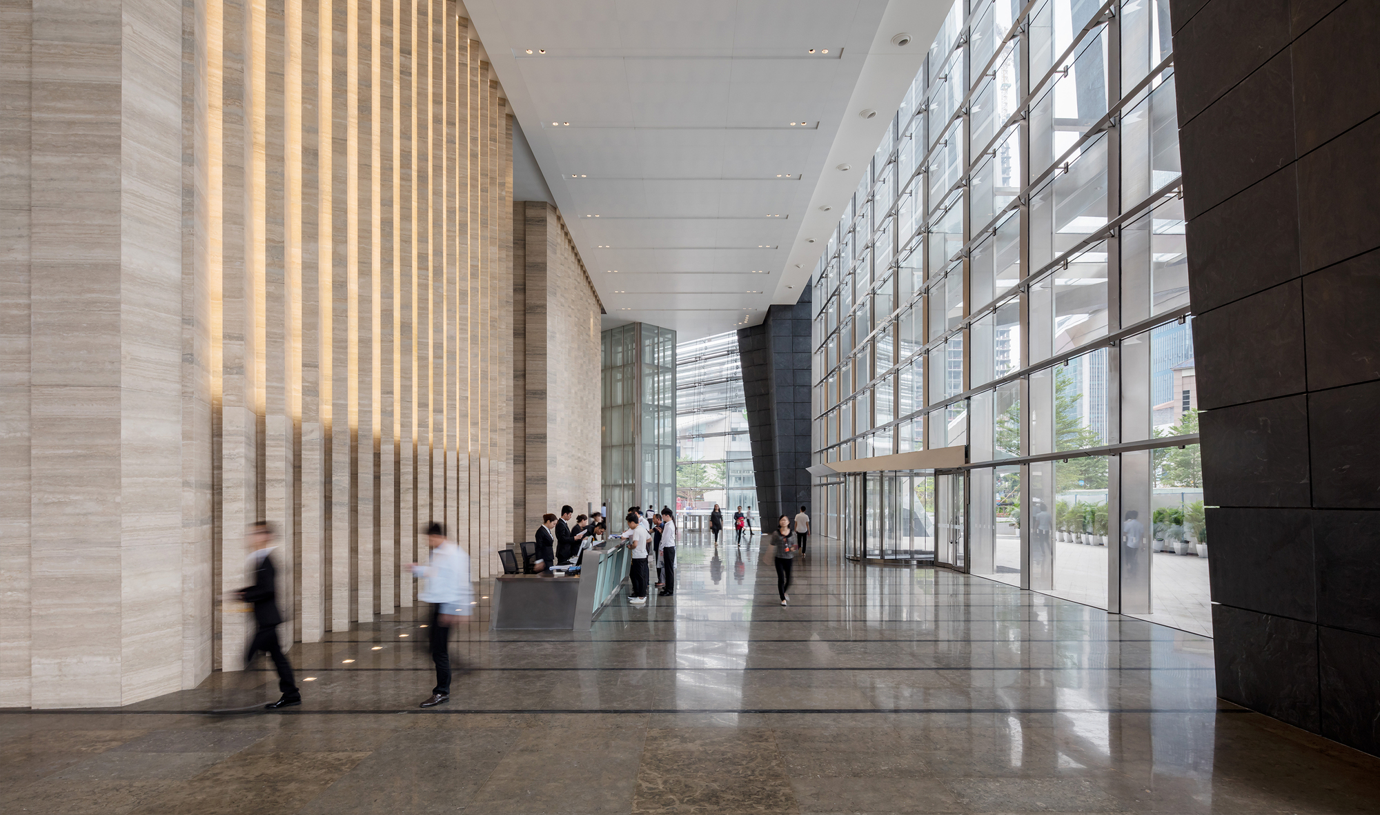 Gallery of Ping An Finance Centre / KPF - 4