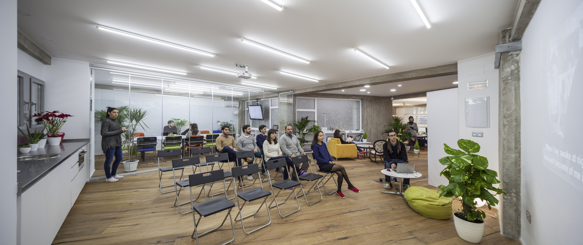 Galería de BIT OFFICE / Jorge Almazán Architects - 17