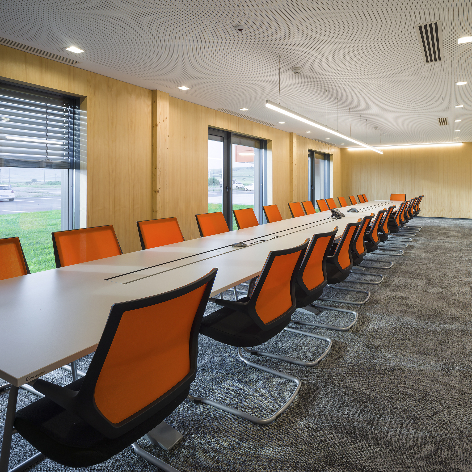 Gallery of CLT Multi Confort Office Building / Tecto - 15