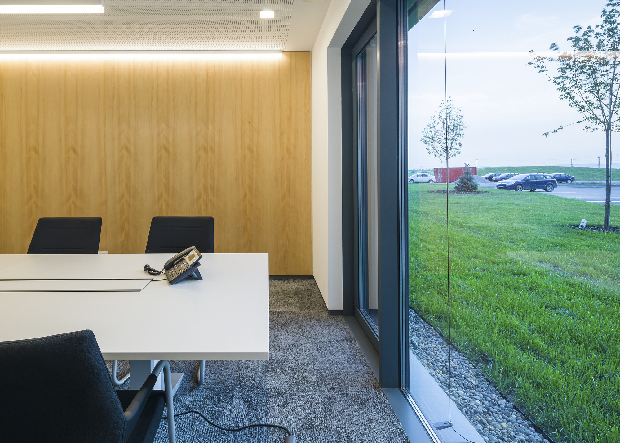 Gallery of CLT Multi Confort Office Building / Tecto - 20